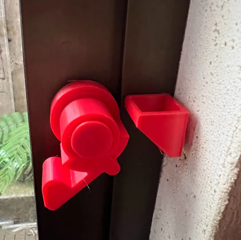 Simple Lock for Sliding Door by Franklin Garcia | Download free STL ...