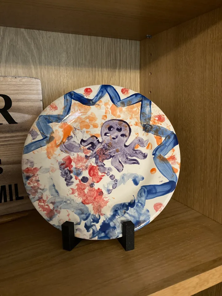 Plate display stand by Meic | Download free STL model | Printables.com