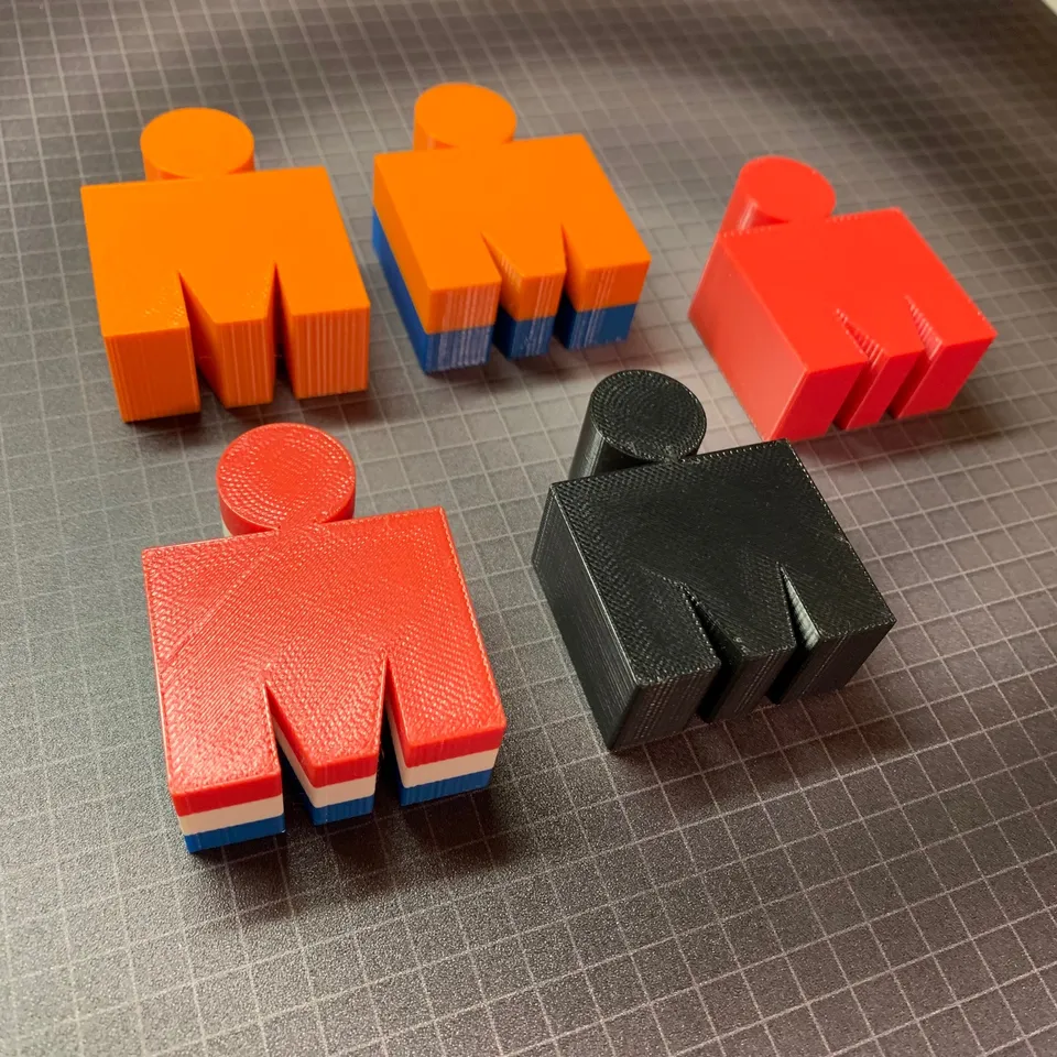 Modello Logo Ironman