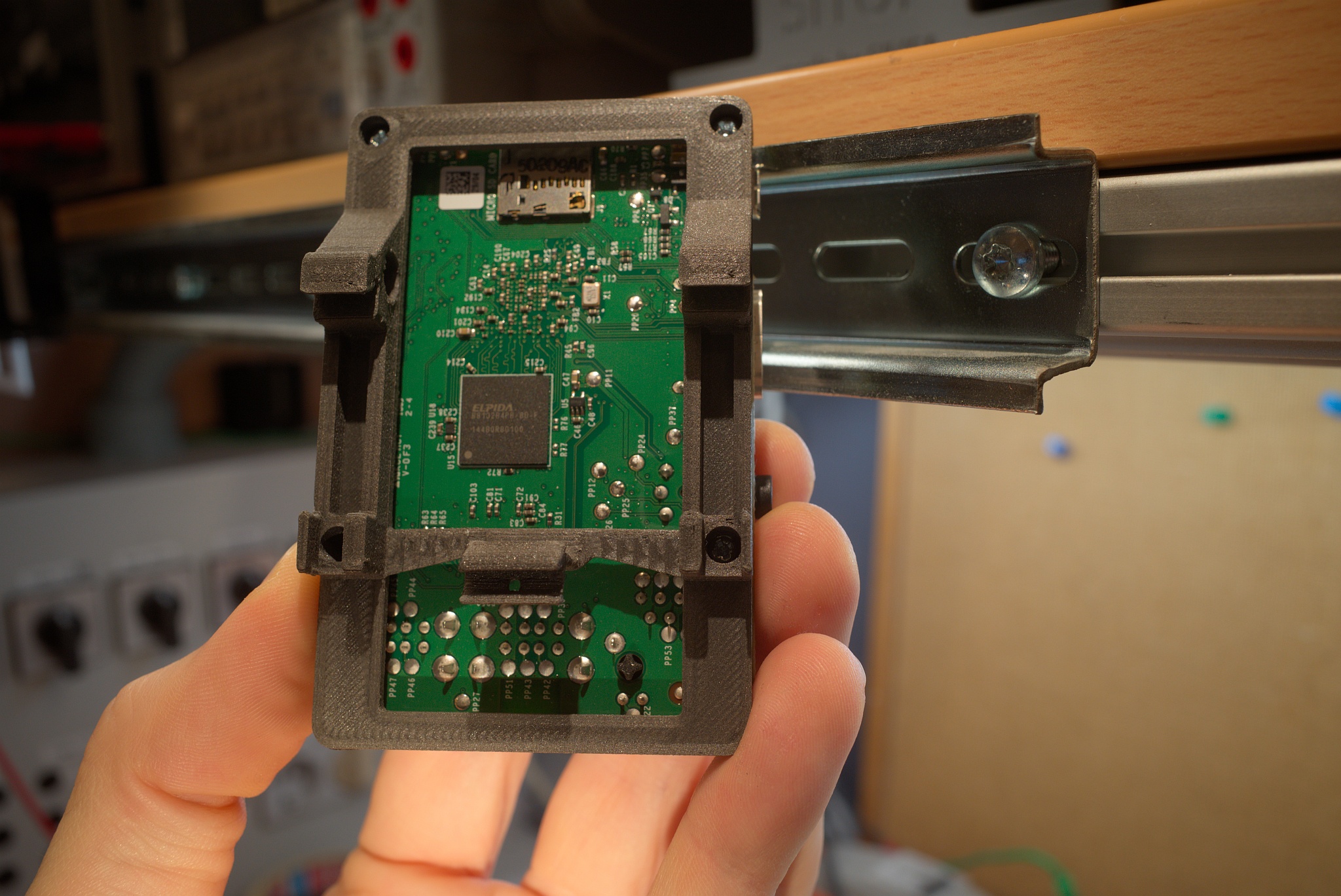 DIN rail mount for raspberry pi by unwohlpol | Download free STL model ...