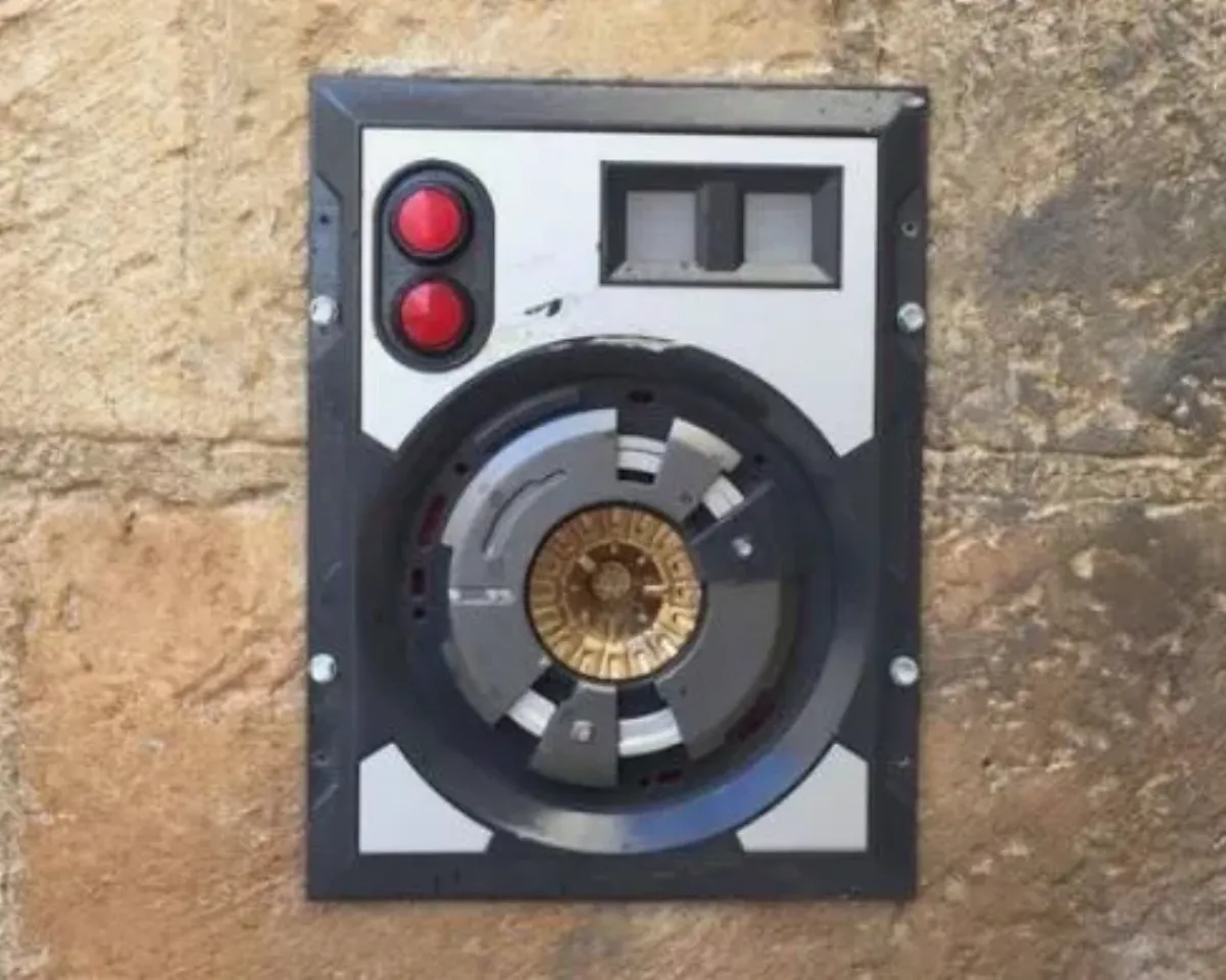 Star Wars Droid Access Panel by Retro Realistic Hobbies | Download free STL model | Printables.com