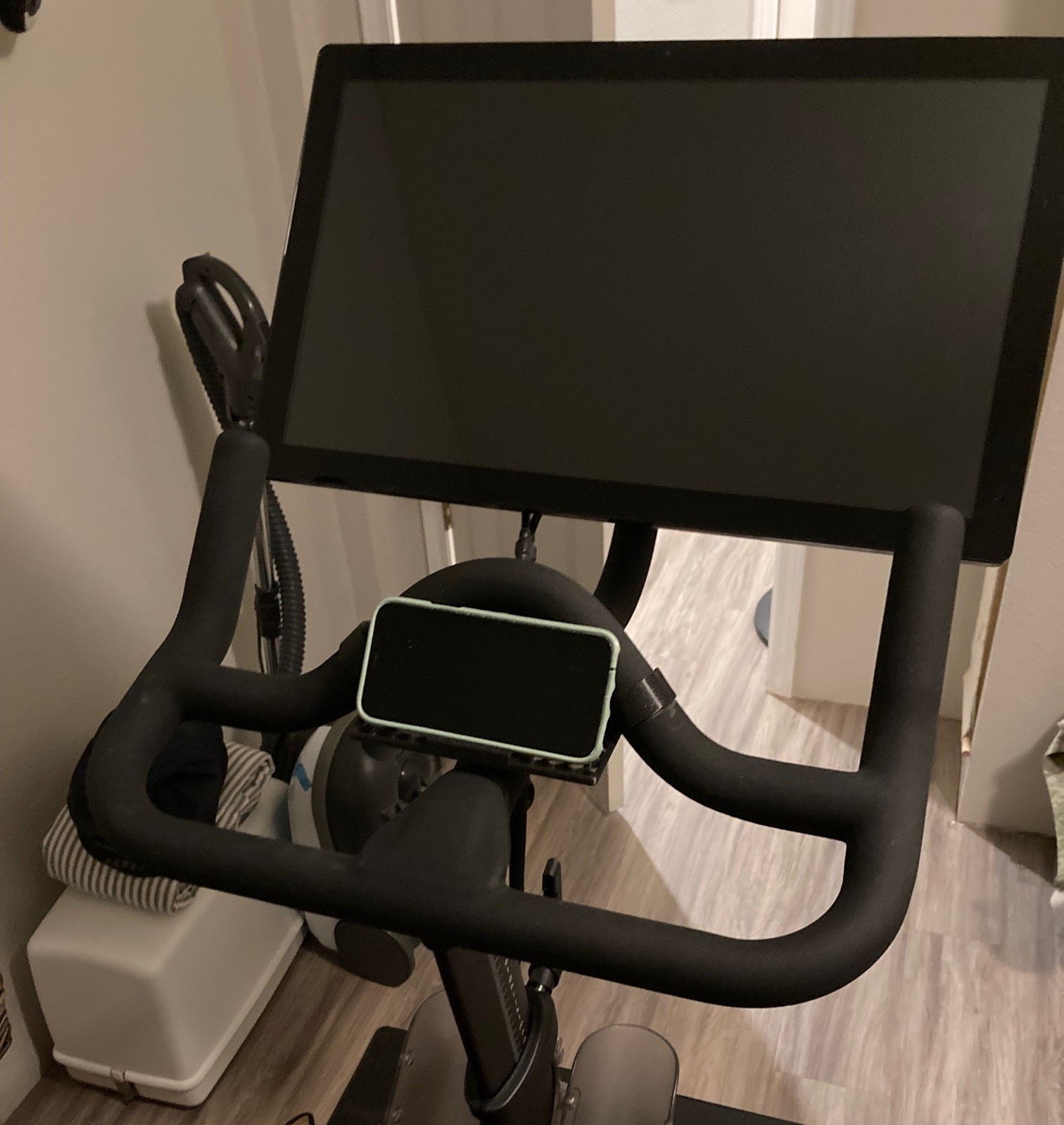 Peloton Phone/Tablet Rest by Calebdives | Download free STL model ...