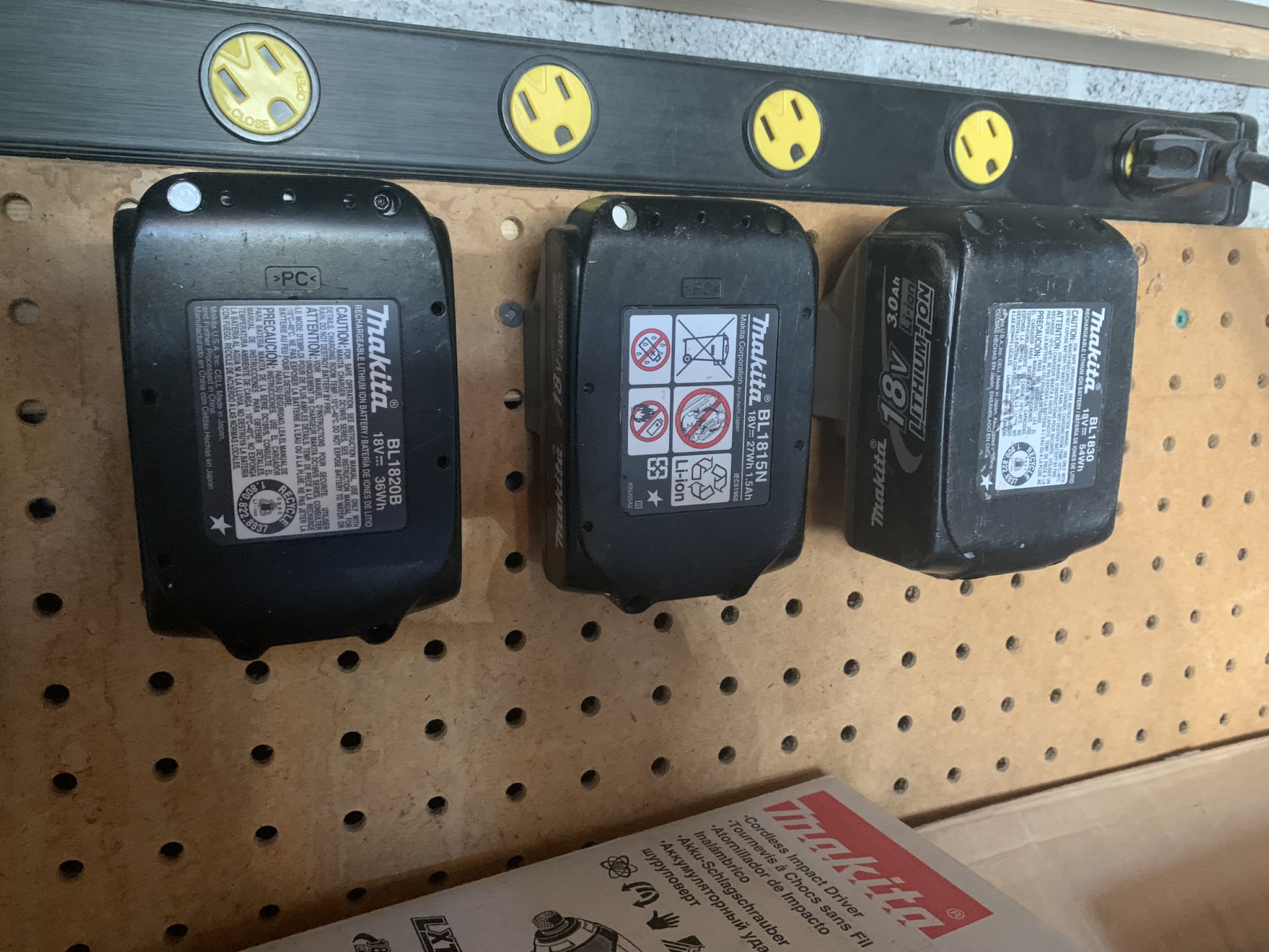 Makita 18V Battery Holder by Kevin Micallef | Download free STL model ...