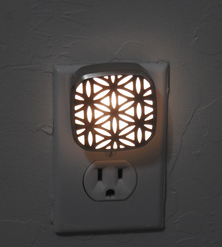 Night Light Cover by SteveS42 | Download free STL model | Printables.com