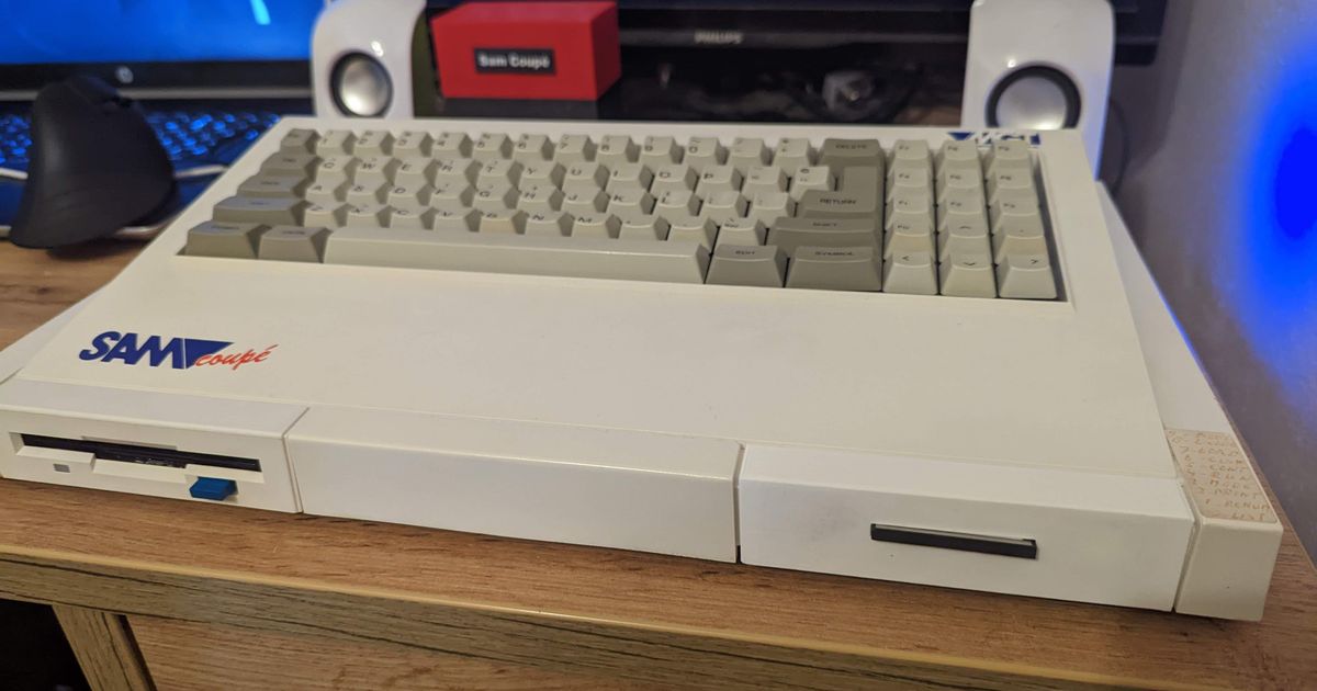 Sam Coupé - cover CF card by Shrek69 | Download free STL model | Printables.com