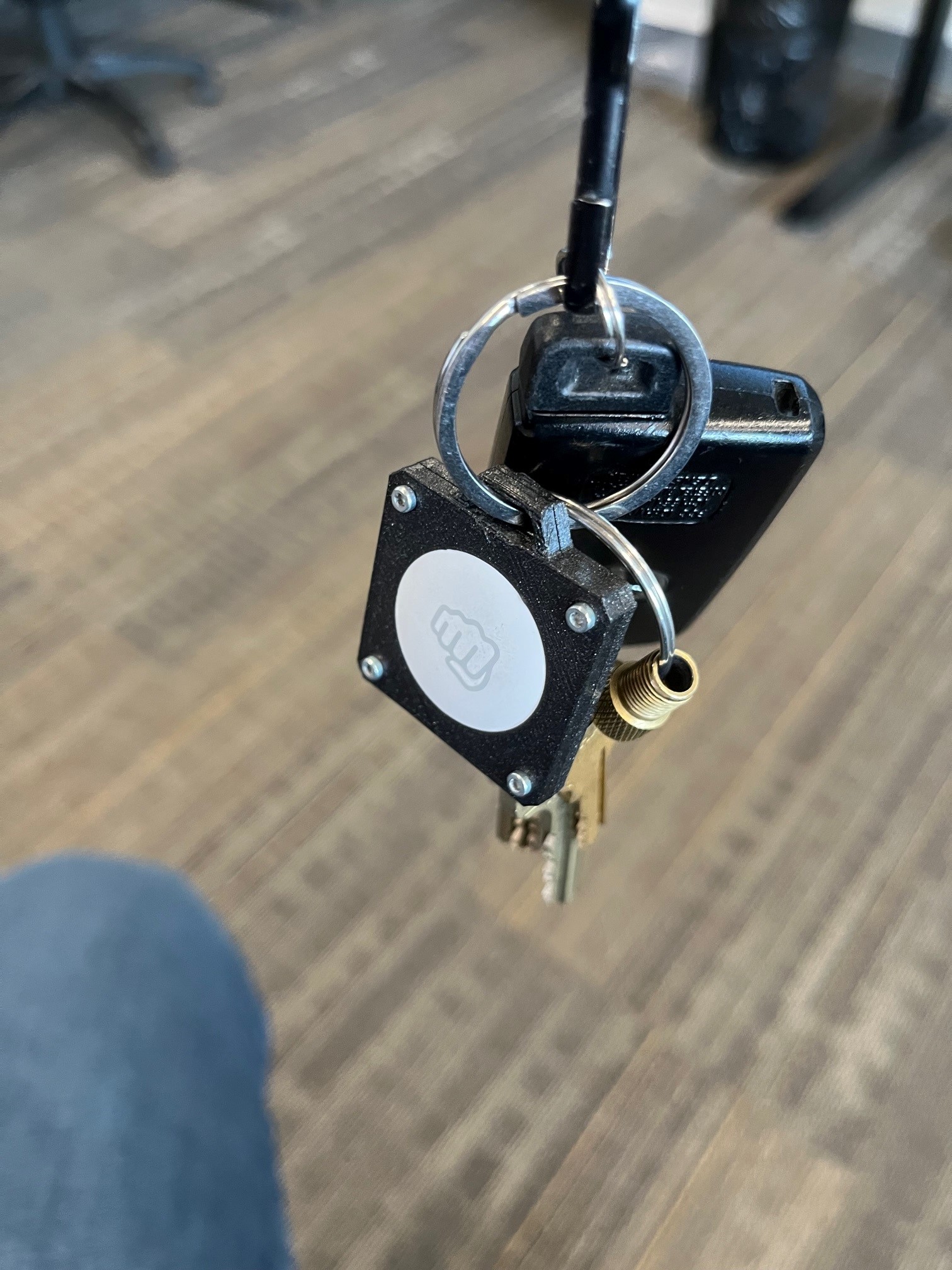 Simple Apple Airtag Keychain by Calebdives | Download free STL model ...