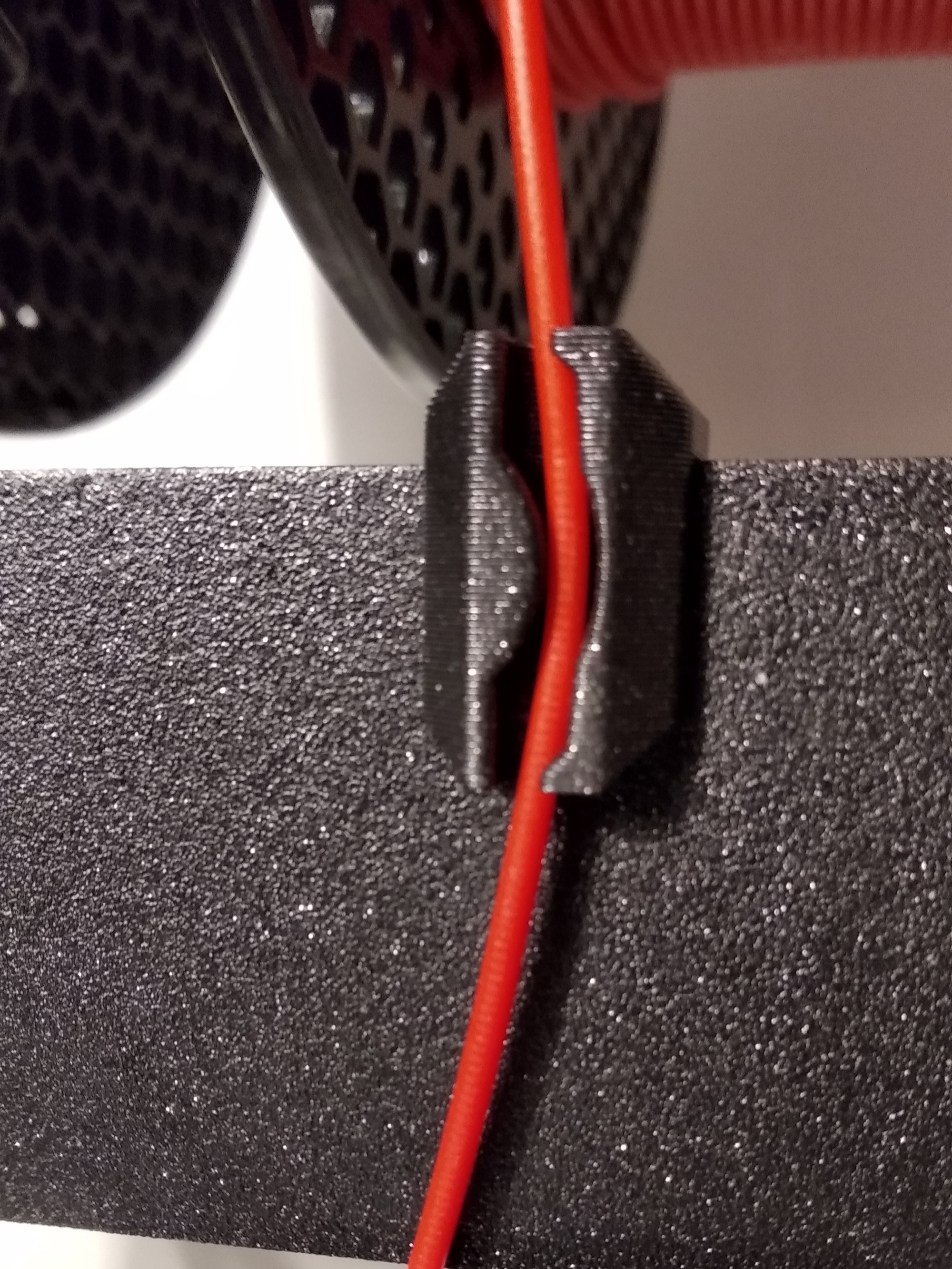 📎 CLIPPY 📎, the helpful filament holder gives you a hand on filament ...