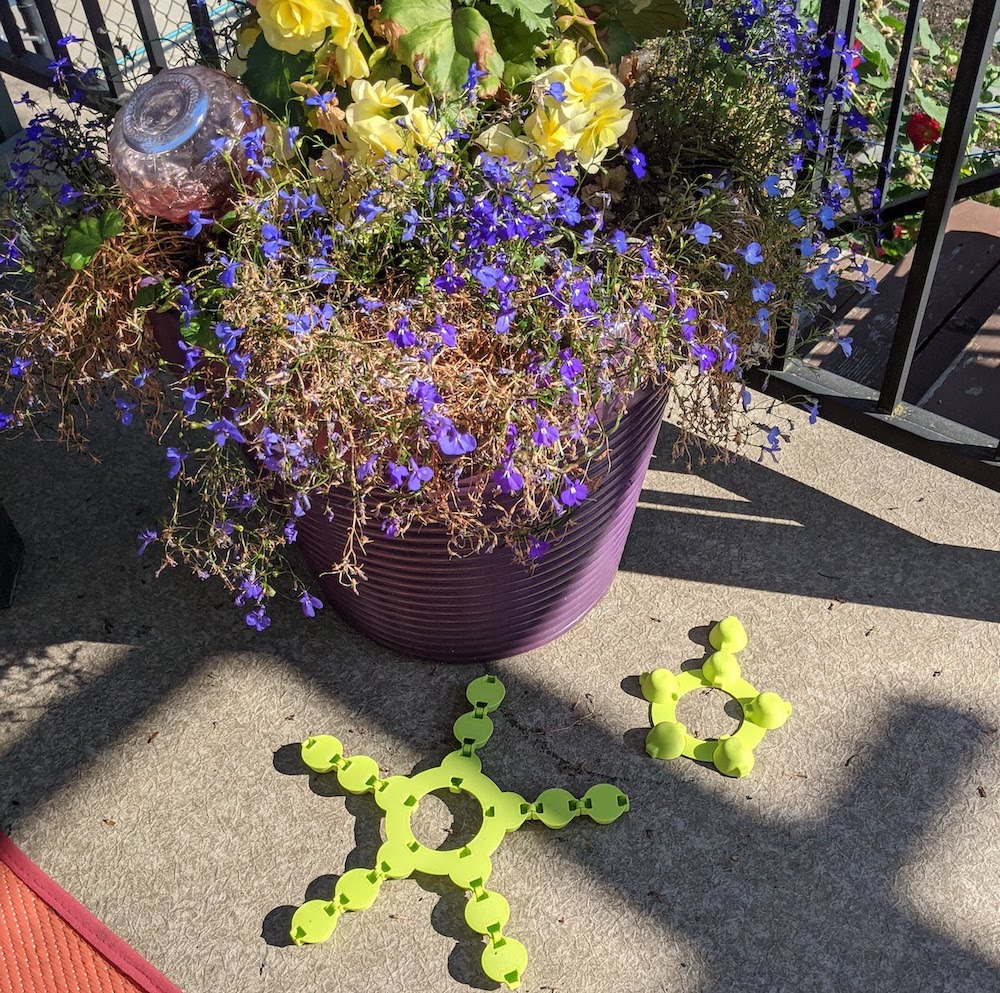 Plant Pot Riser Stand by Ian Foulds | Download free STL model ...