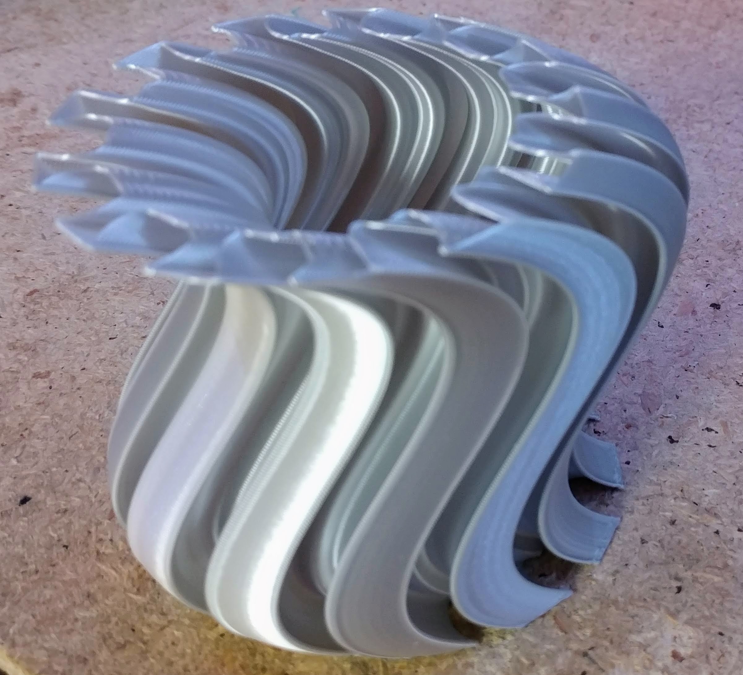 Heart shaped channel spiral vase by CLR | Download free STL model ...