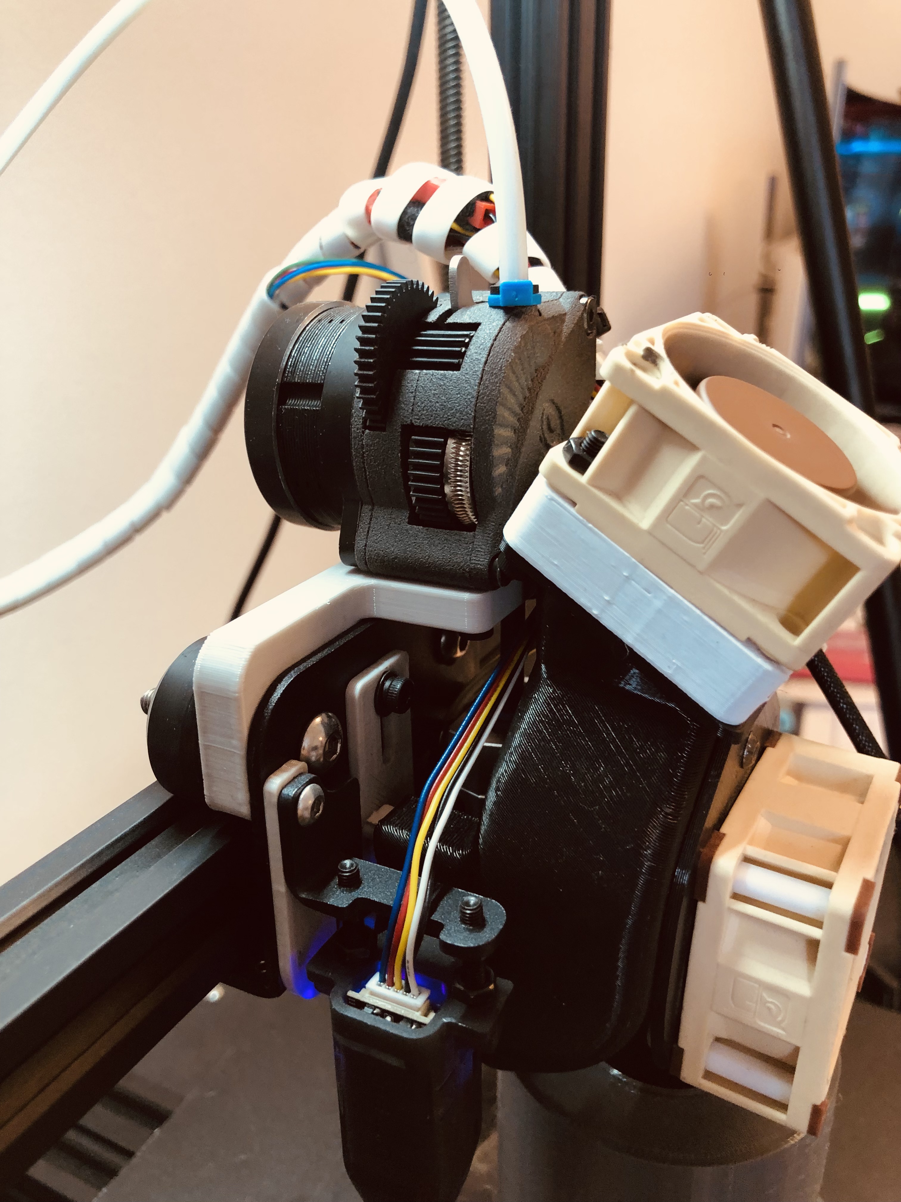 Bondtech LGX Lite Ender 3 V2 by Marc Kopper | Download free STL model ...