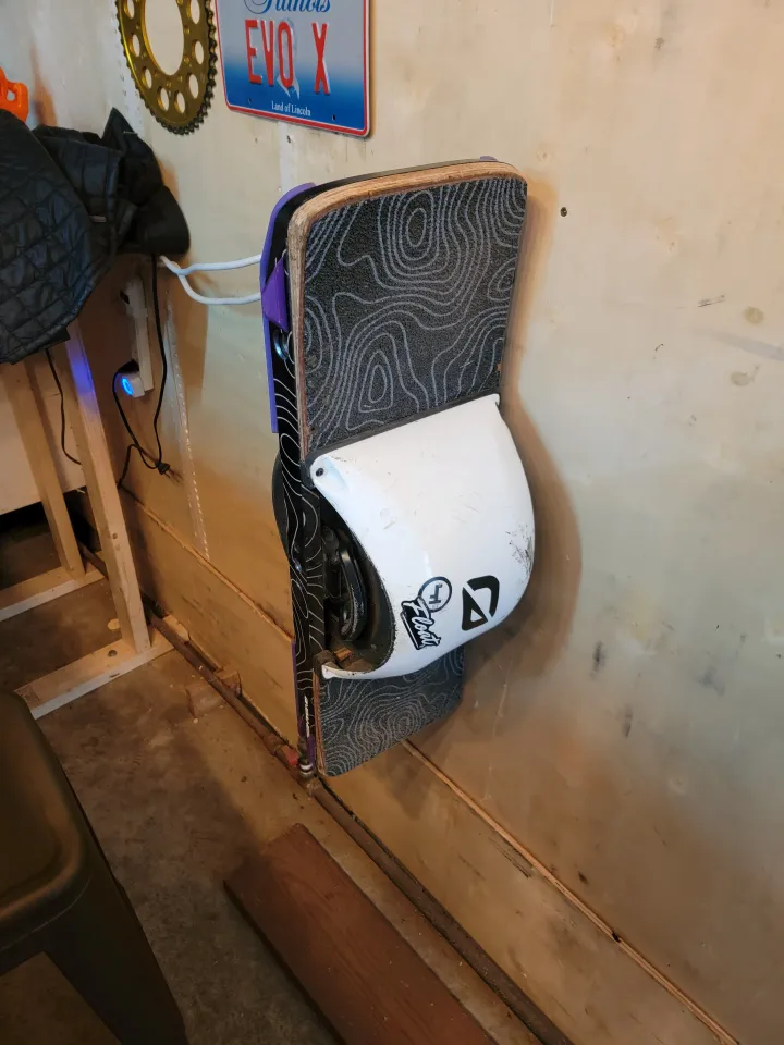 Onewheel XR wall mount by Mitch | Download free STL model | Printables.com