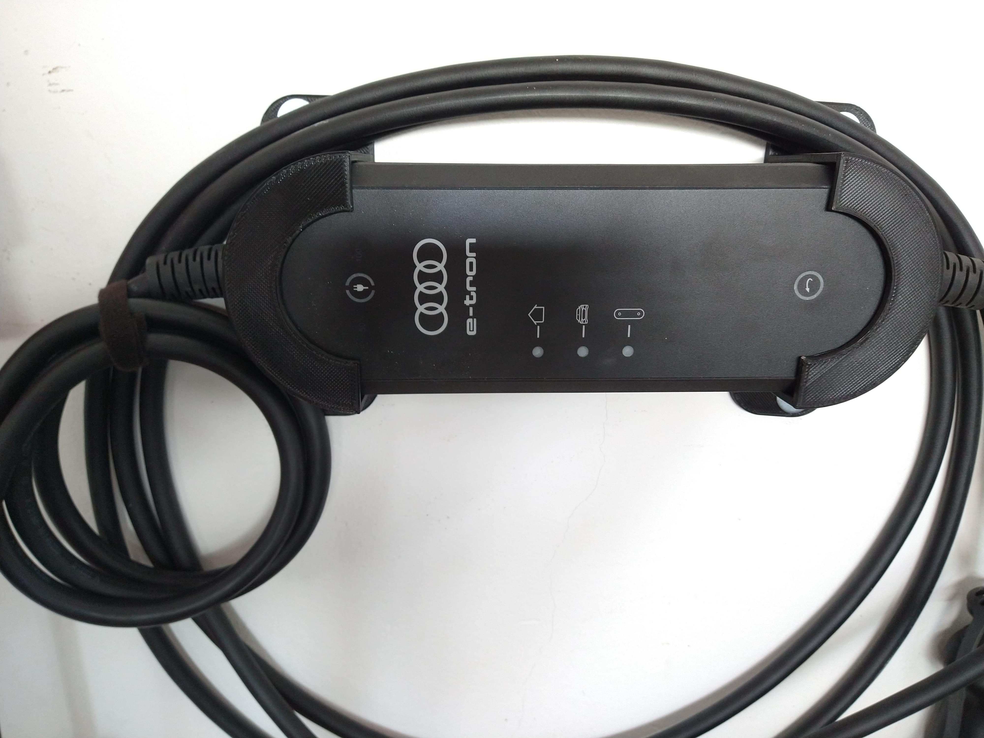 Audi A3 E-tron Wallbox Mount da Tobias | Scarica il modello STL ...