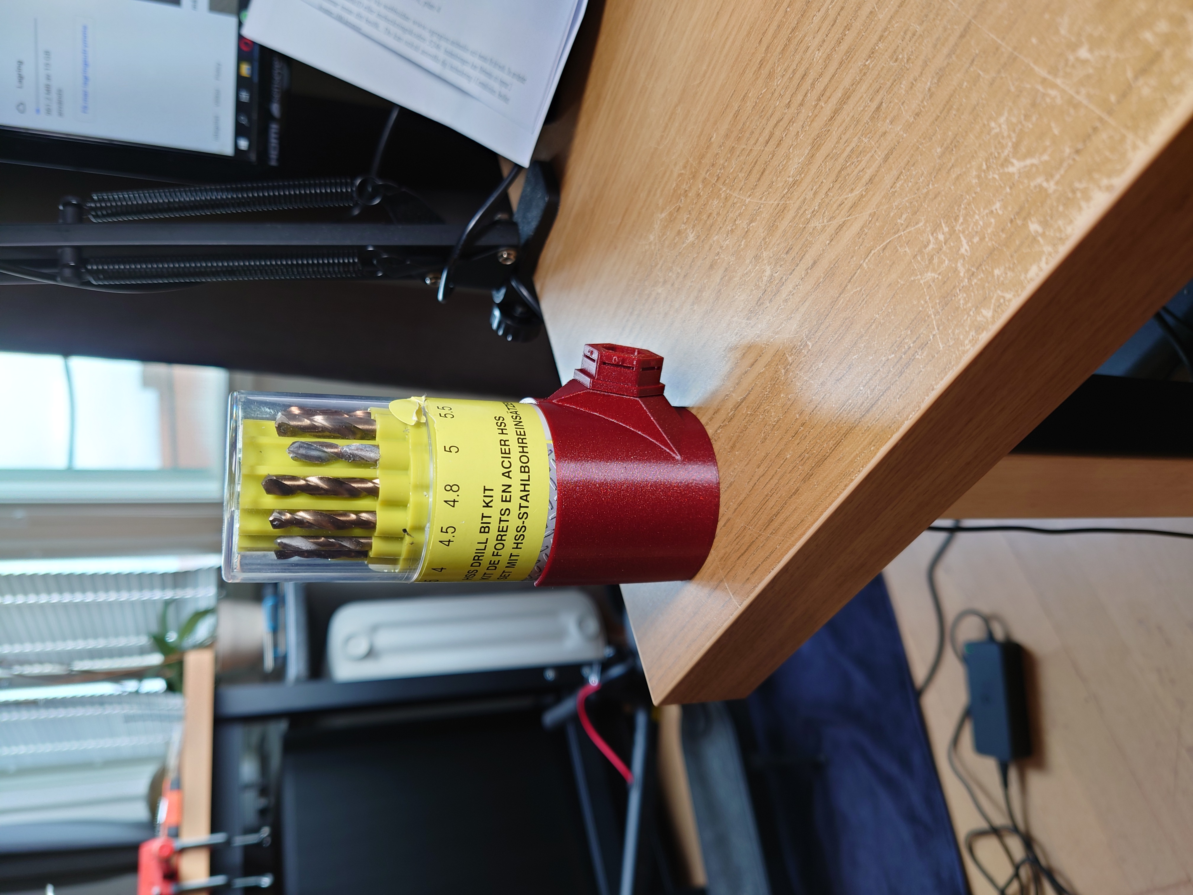 Round Holders for Honeycomb Wall by mathiasl | Download free STL model ...