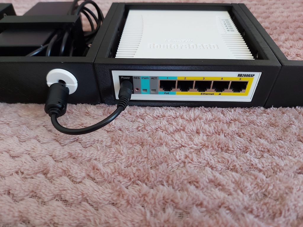 MikroTik RB260 19 inch rack mount por Debolestis | Descargar modelo STL ...