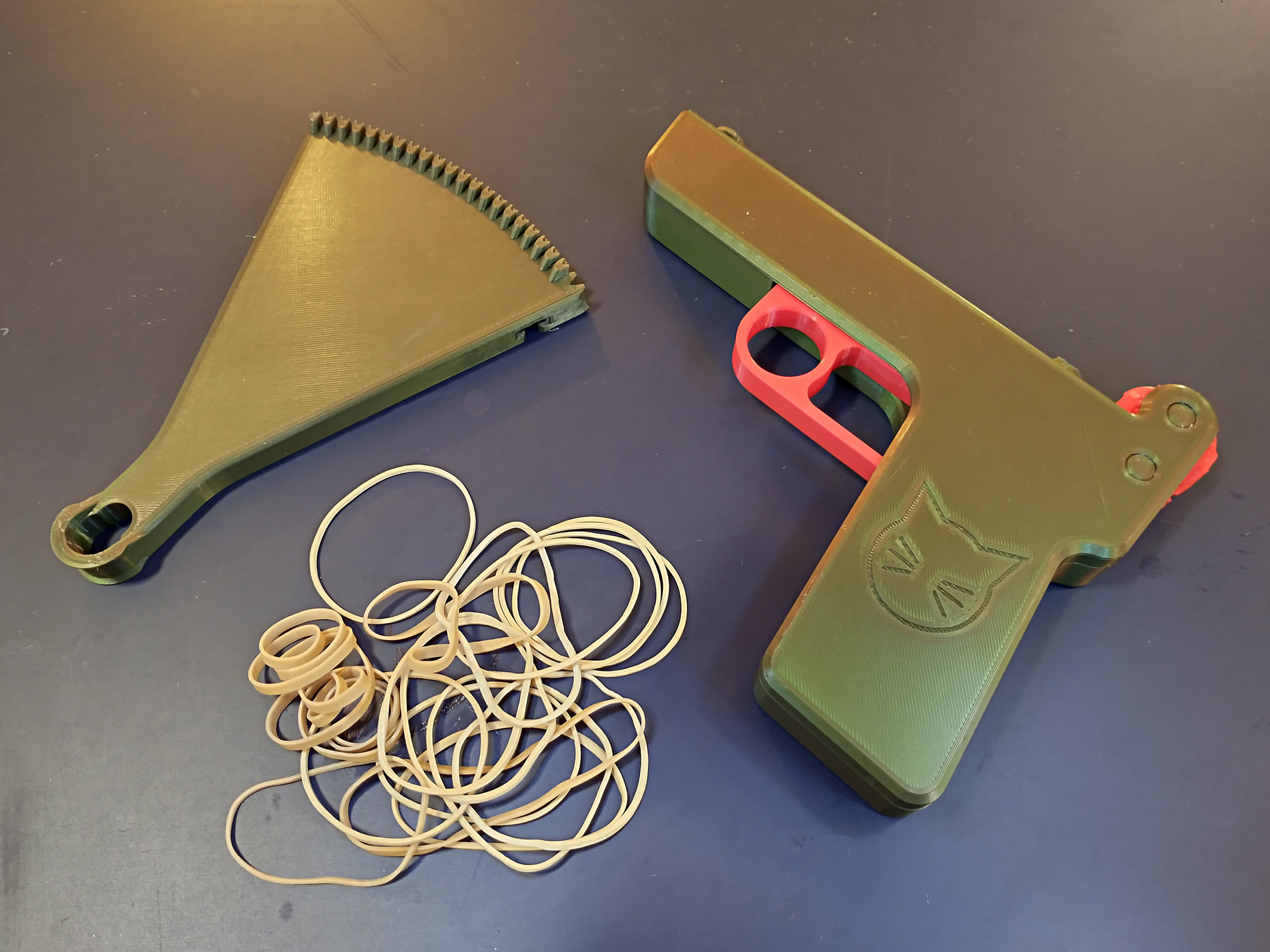 Rubber Band Shooter with 21 Slot Magazine por LoboCNC | Descargar ...