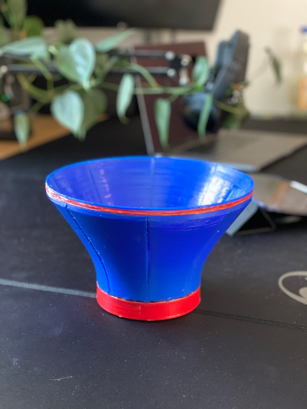 Protein powder funnel by Blaues0cke | Download free STL model ...