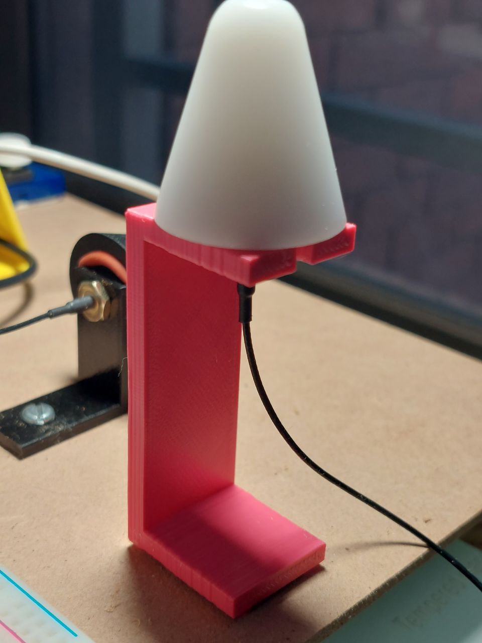 Parametric support for antenna/sensor by fcasals | Download free STL ...