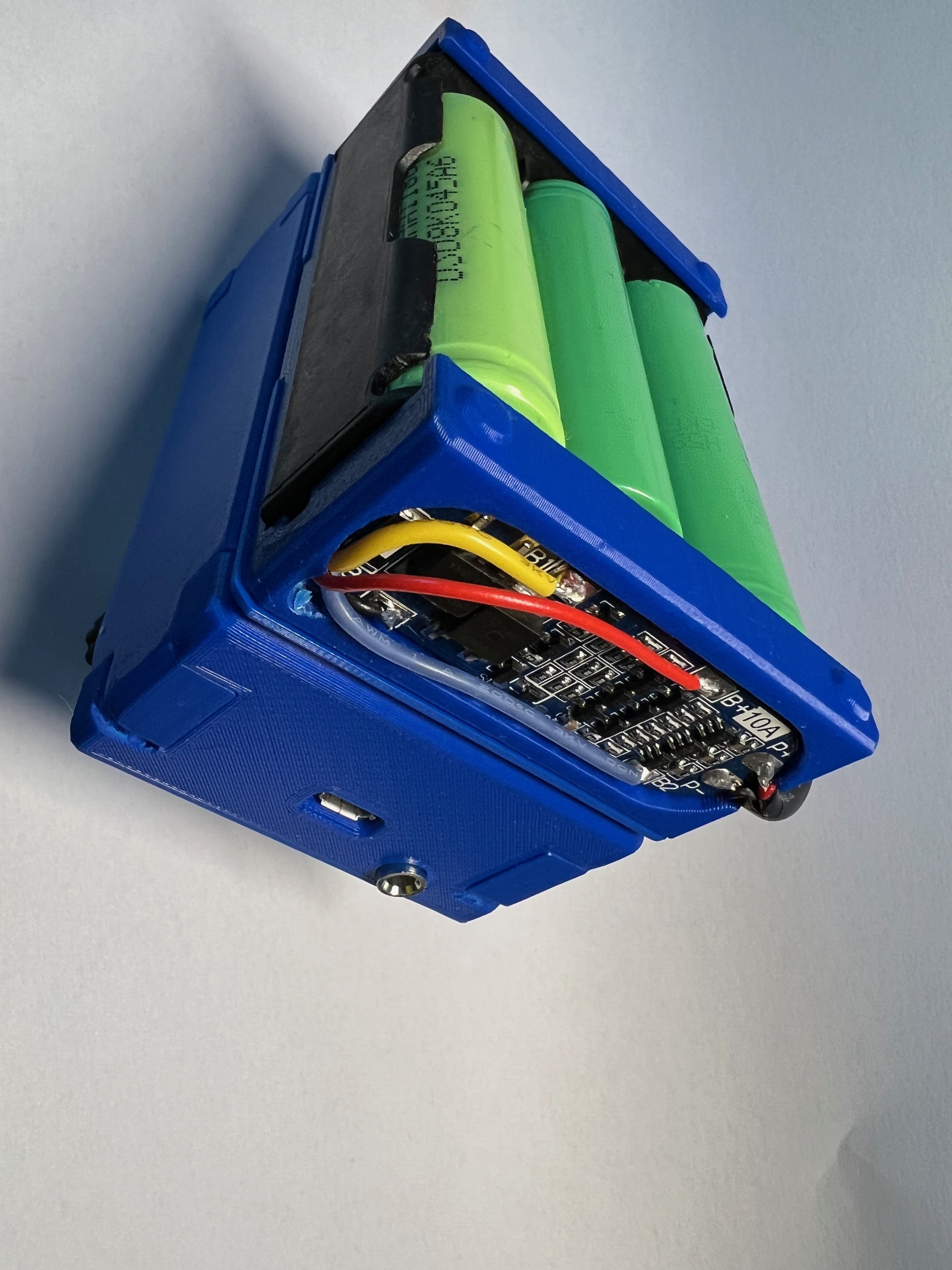 (tr)uSDX Battery Slider with BMS Cutout by sburggsx | Download free STL ...