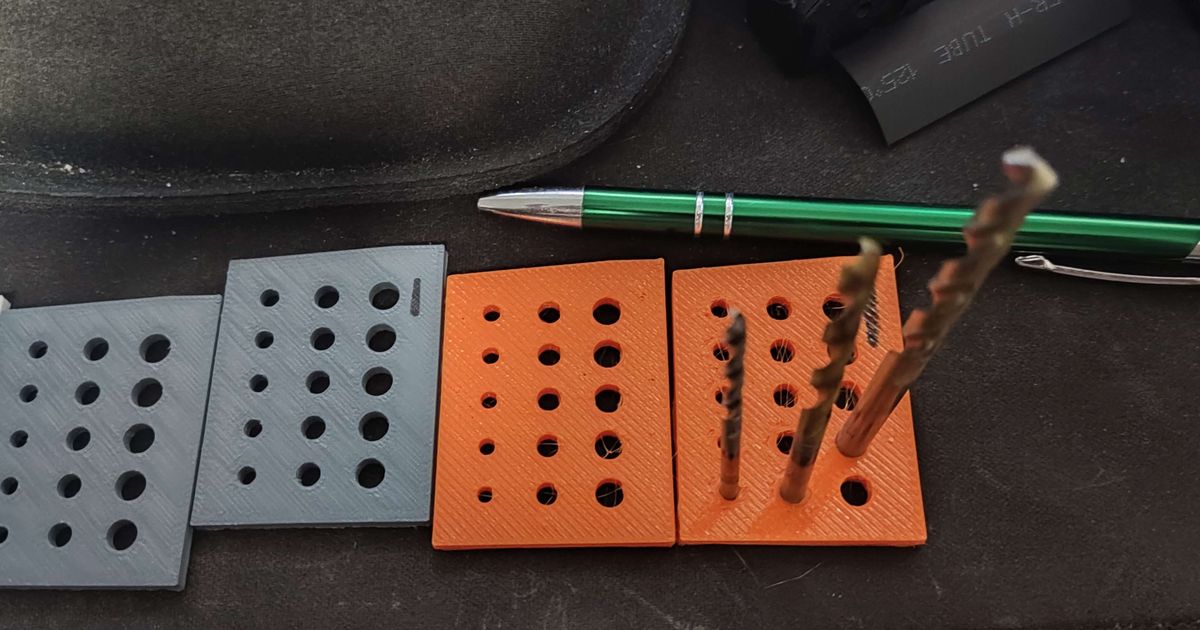 Hole accuracy test model by KamiTech | Download free STL model ...