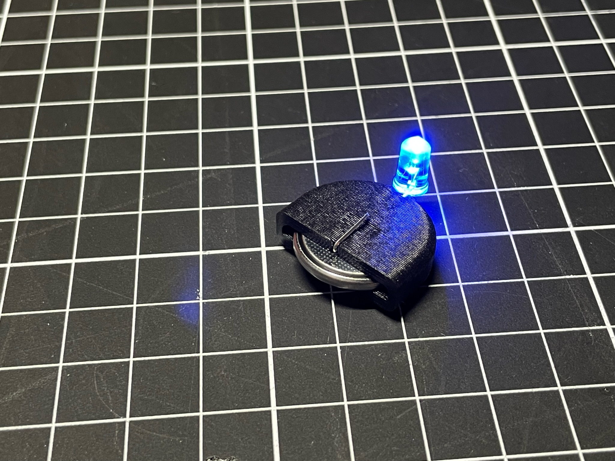 2025 Coin Cell Battery LED Light by smdollins | Download free STL model ...