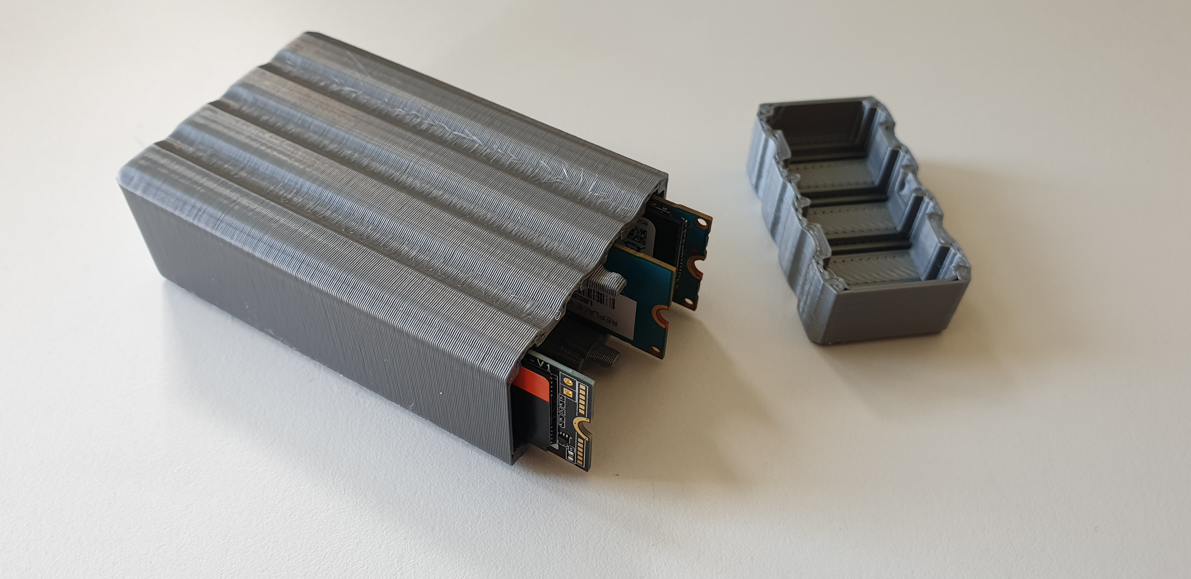 NVME 2280 storage box (4x vertical) von Damir Perisa | Kostenloses STL ...