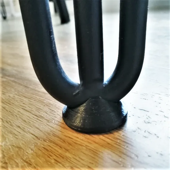 Hairpin leg protector store