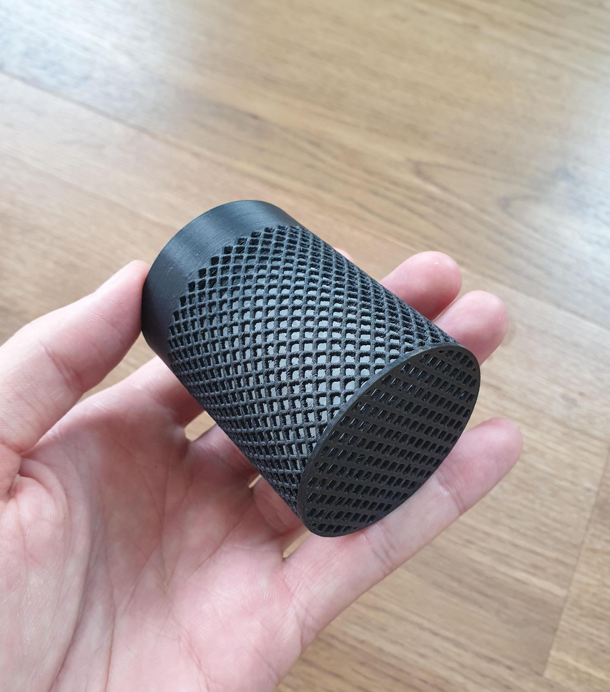 Silica gel container by TC | Download free STL model | Printables.com