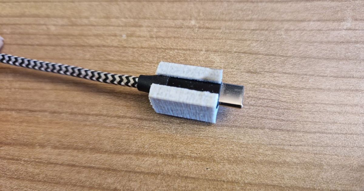 USB-C insert for Crafty Charging Stand by xythobuz | Download free STL ...