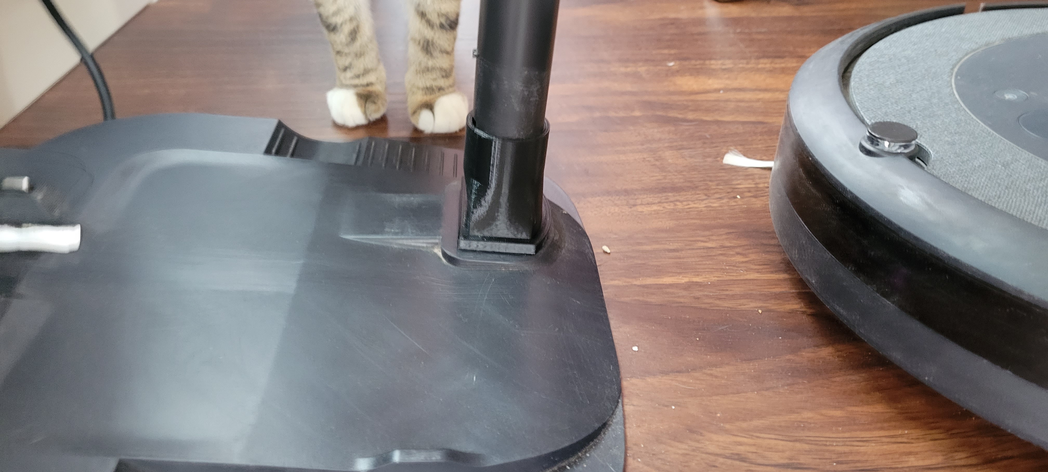 iRobot i3 plus base to vac adapter by giltooth | Download free STL ...
