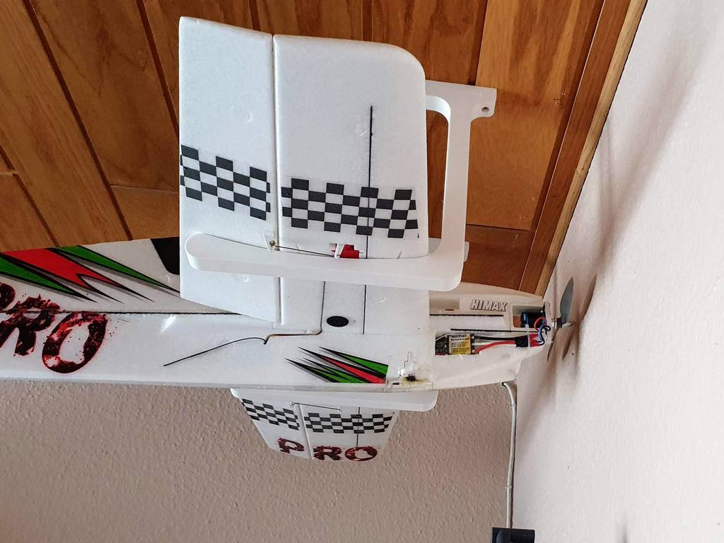 Deckenhalter RC Flugzeuge / RC Plane Holder by Markus Schmidt ...