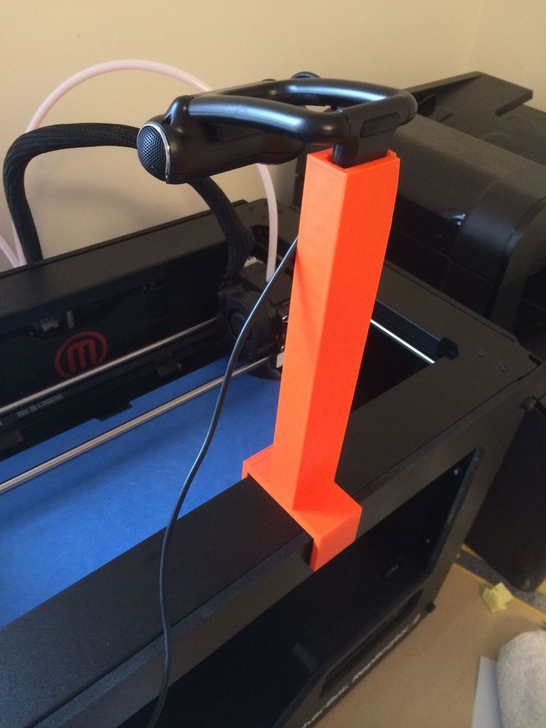 Makerbot Replicator 2 Logitech Webcam pro 9000 mount by Waltermixxx ...