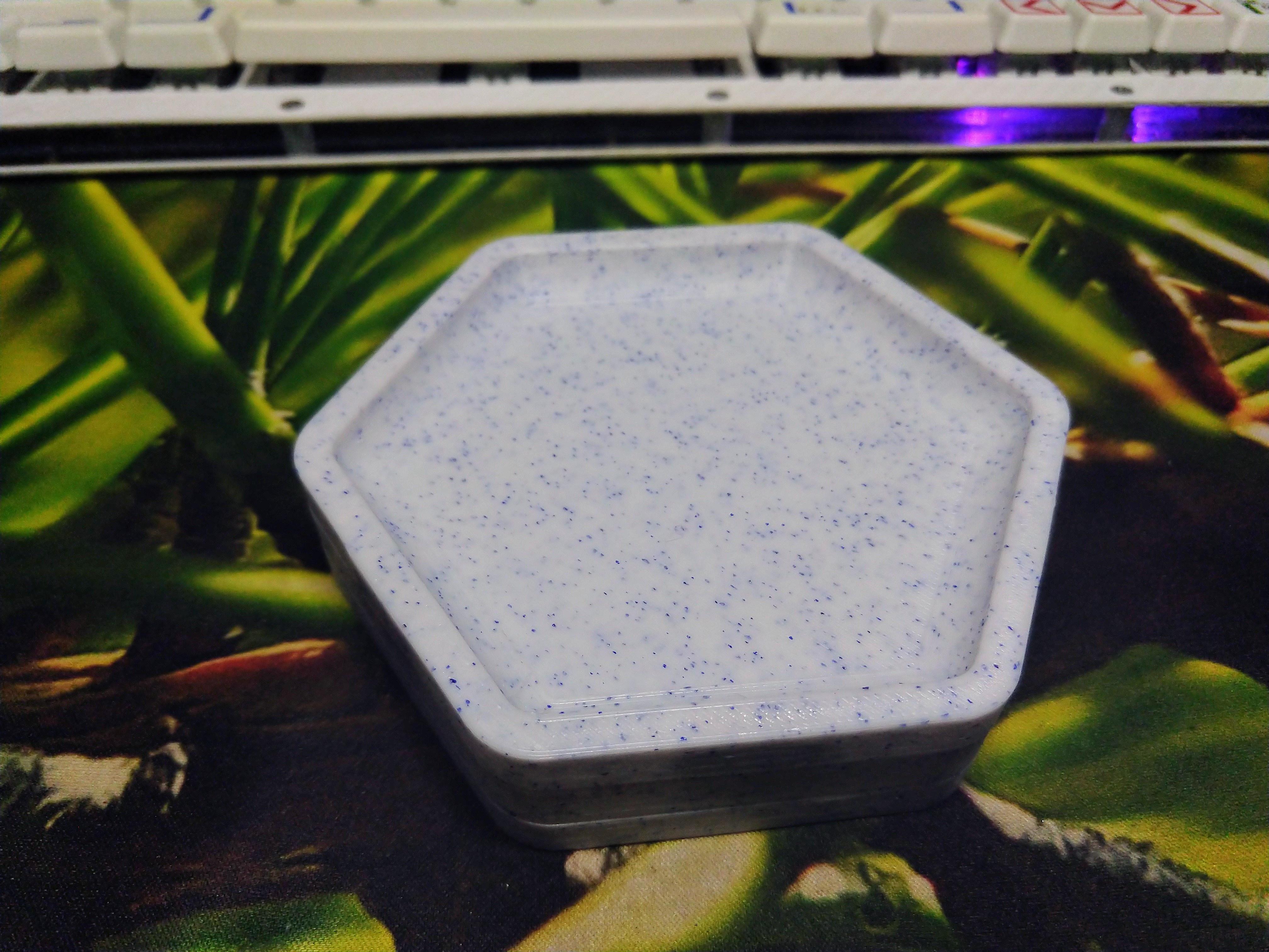 HexTrays - Hexagonal Stacking Parts Trays by donutcat | Download free ...