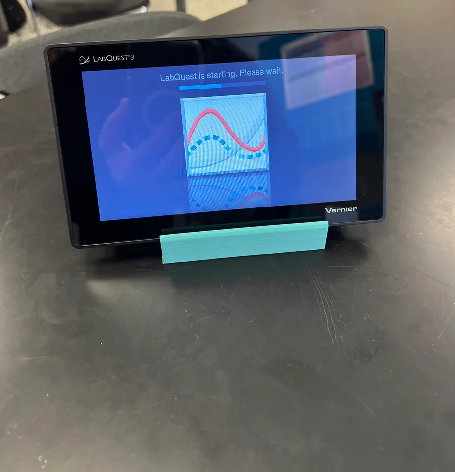 LabQuest 3 Stand by PhysicsGuy | Download free STL model | Printables.com