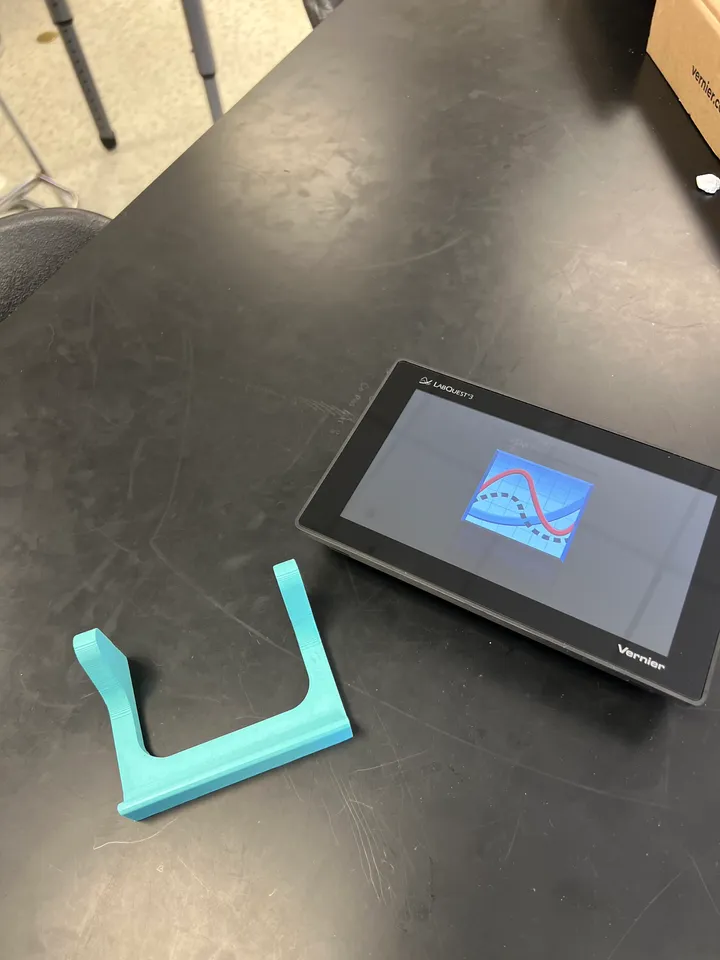 LabQuest 3 Stand by PhysicsGuy | Download free STL model | Printables.com