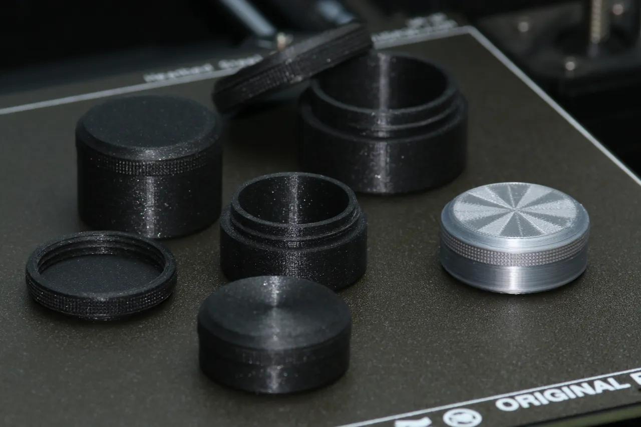 Threaded Jar by Tom | Download free STL model | Printables.com