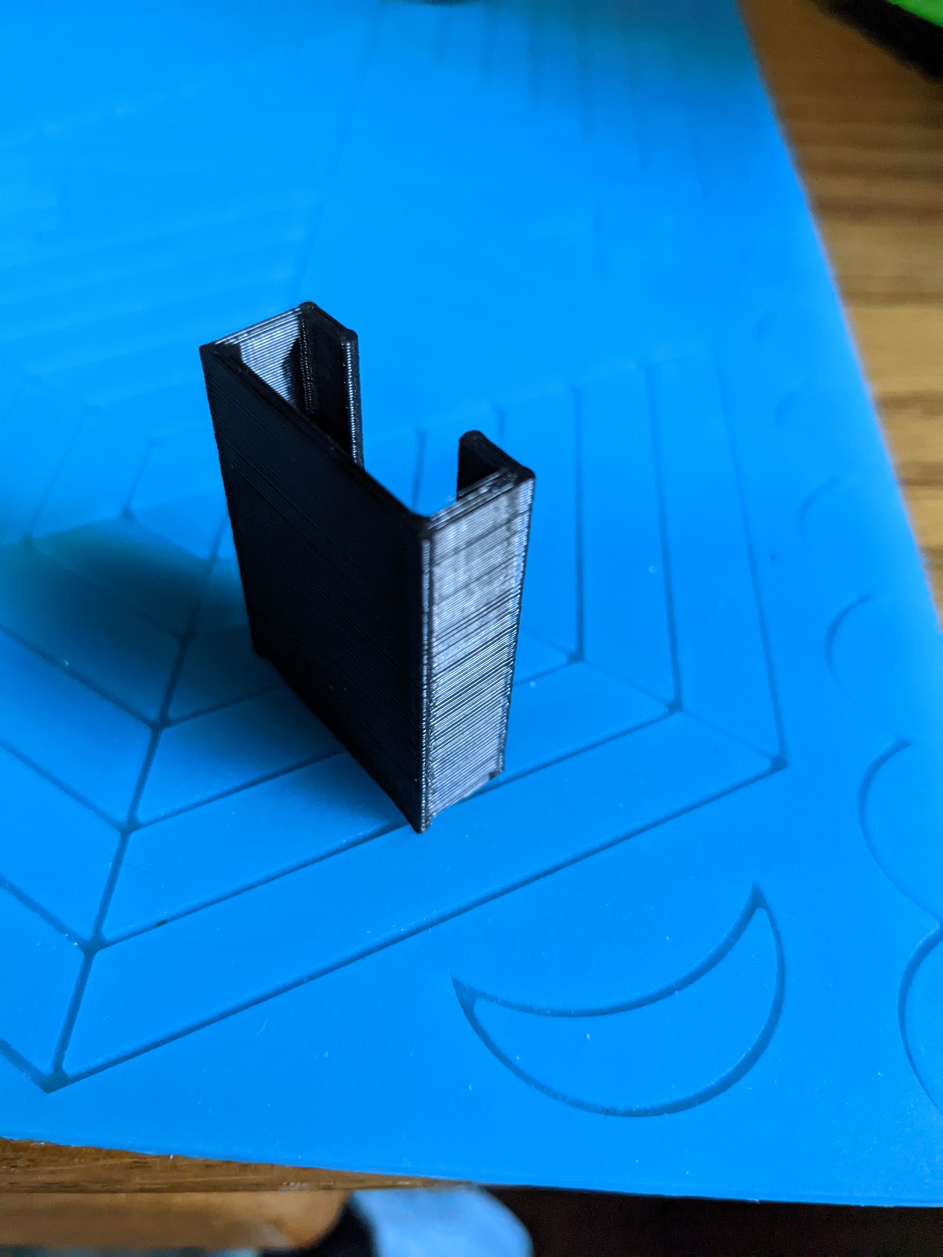 Resin Drainer Holder by Sputjds | Download free STL model | Printables.com