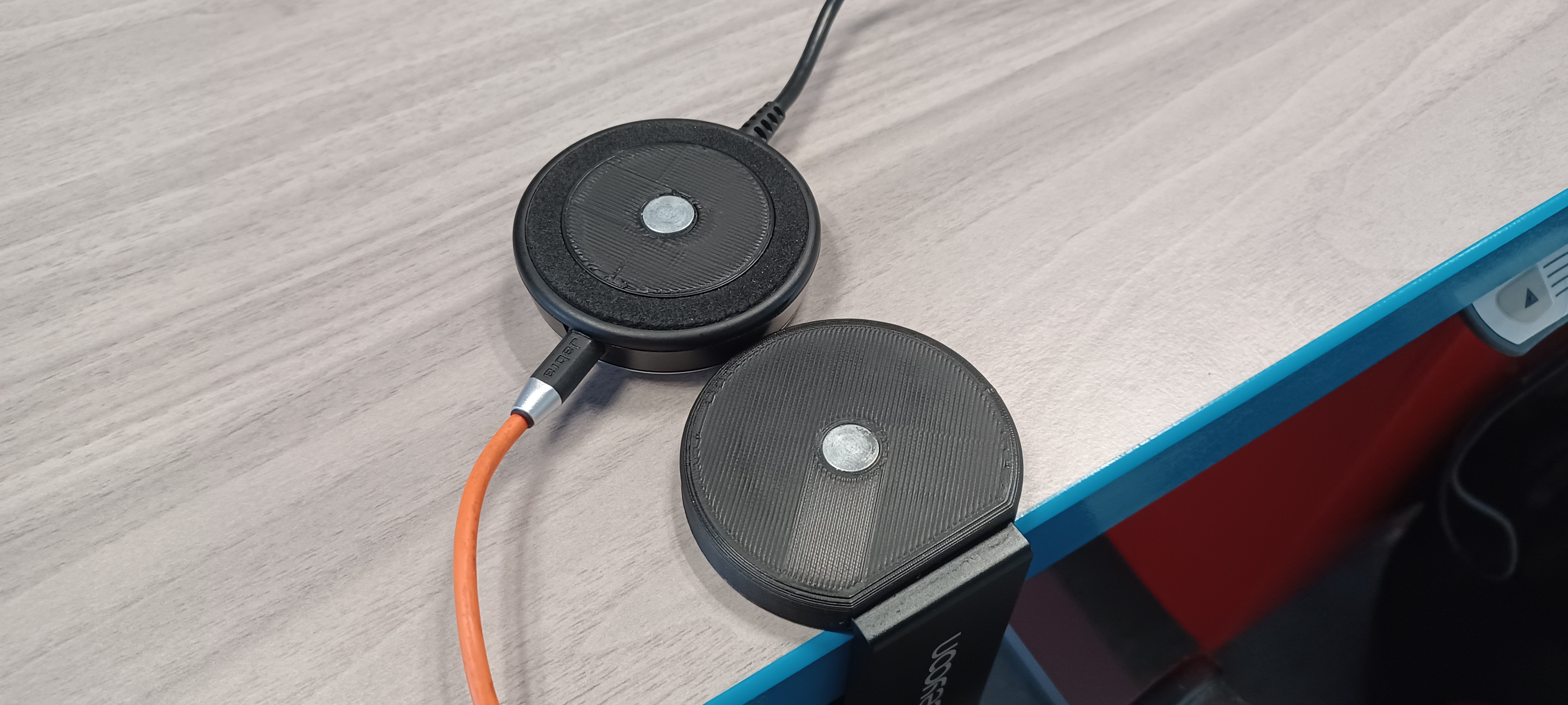 Jabra evolve link magnetic base by dbozec | Download free STL model ...