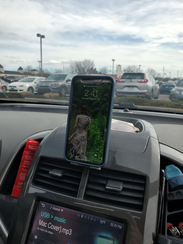 Magnetic Phone Mount for Chevy Sonic by JLmike7 | Download free STL ...