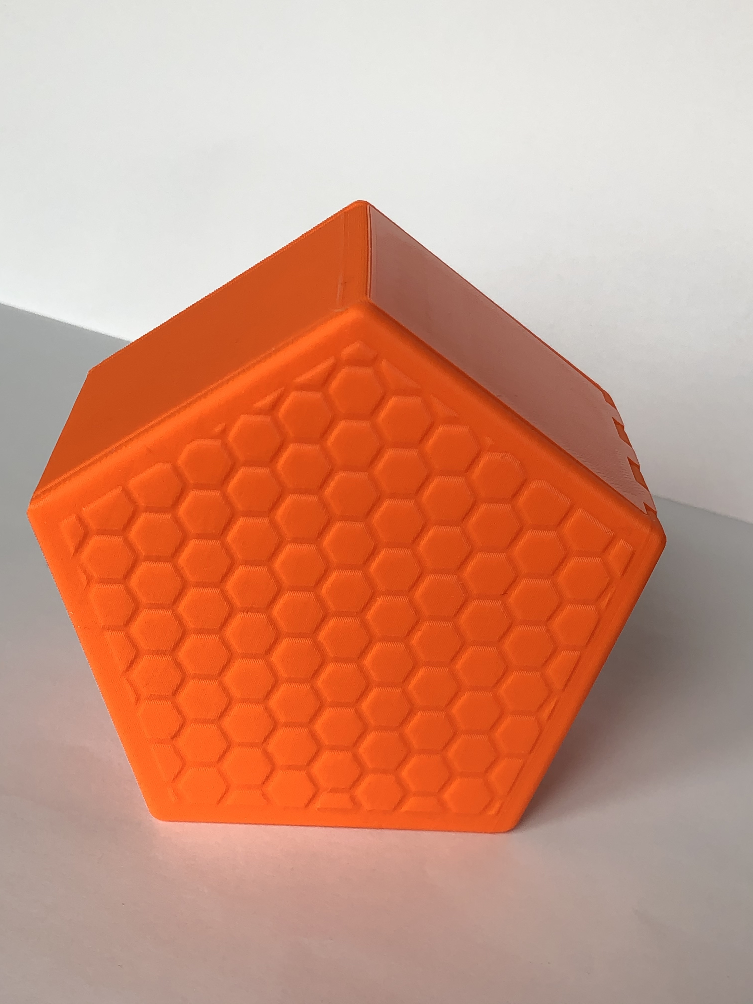 Pentagon box with hinged lid by redd | Download free STL model ...