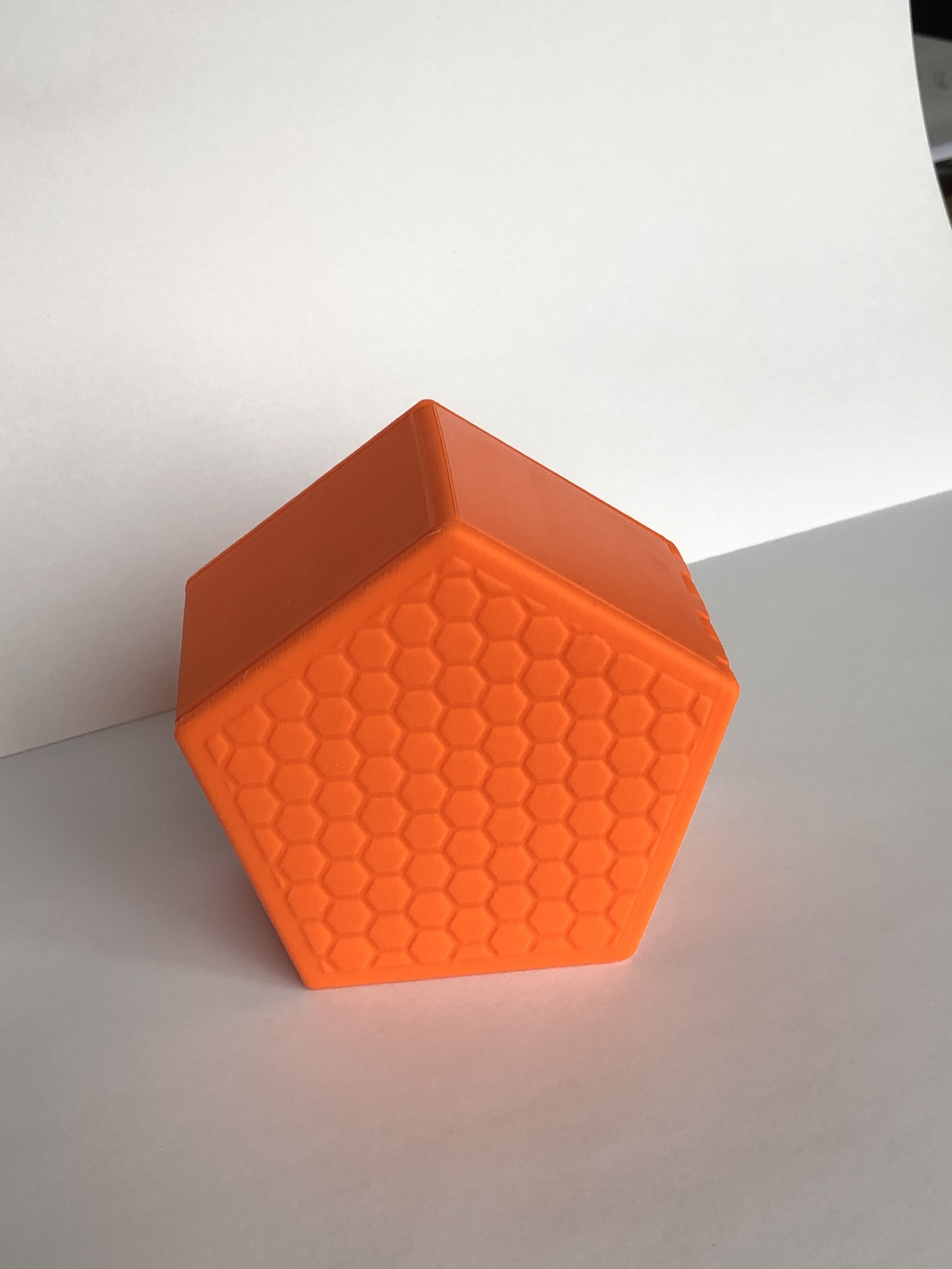 Pentagon box with hinged lid by redd | Download free STL model ...