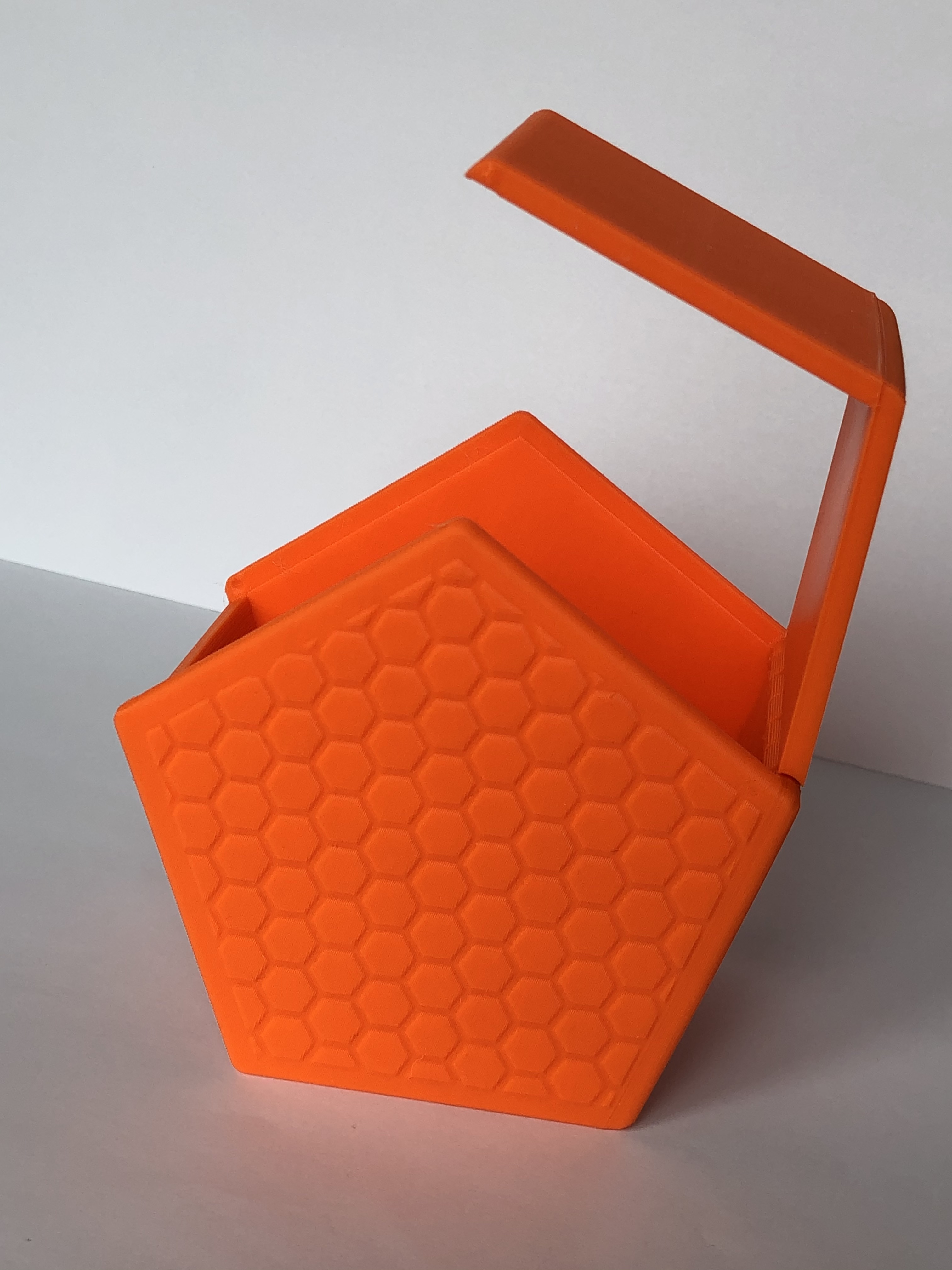 Pentagon box with hinged lid by redd | Download free STL model ...