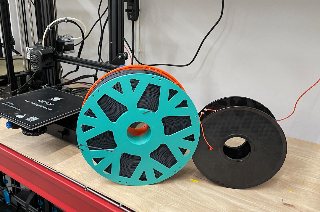 Official 2.5kg Snowflake Masterspool - Polar Filament by thekakester ...