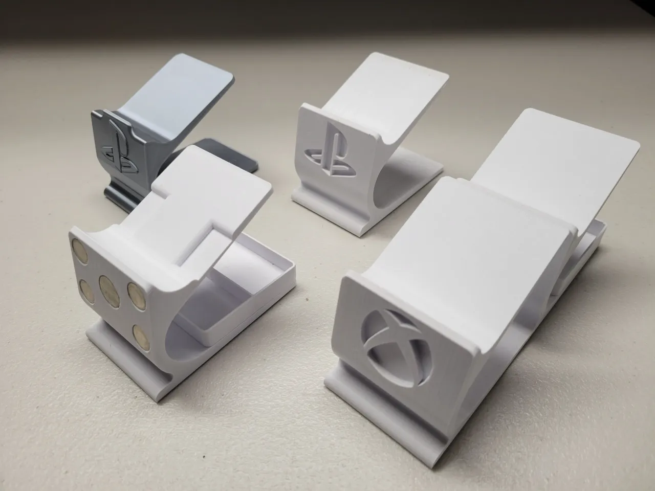 XB/PS Controller Stands by TechAddict | Download free STL model ...