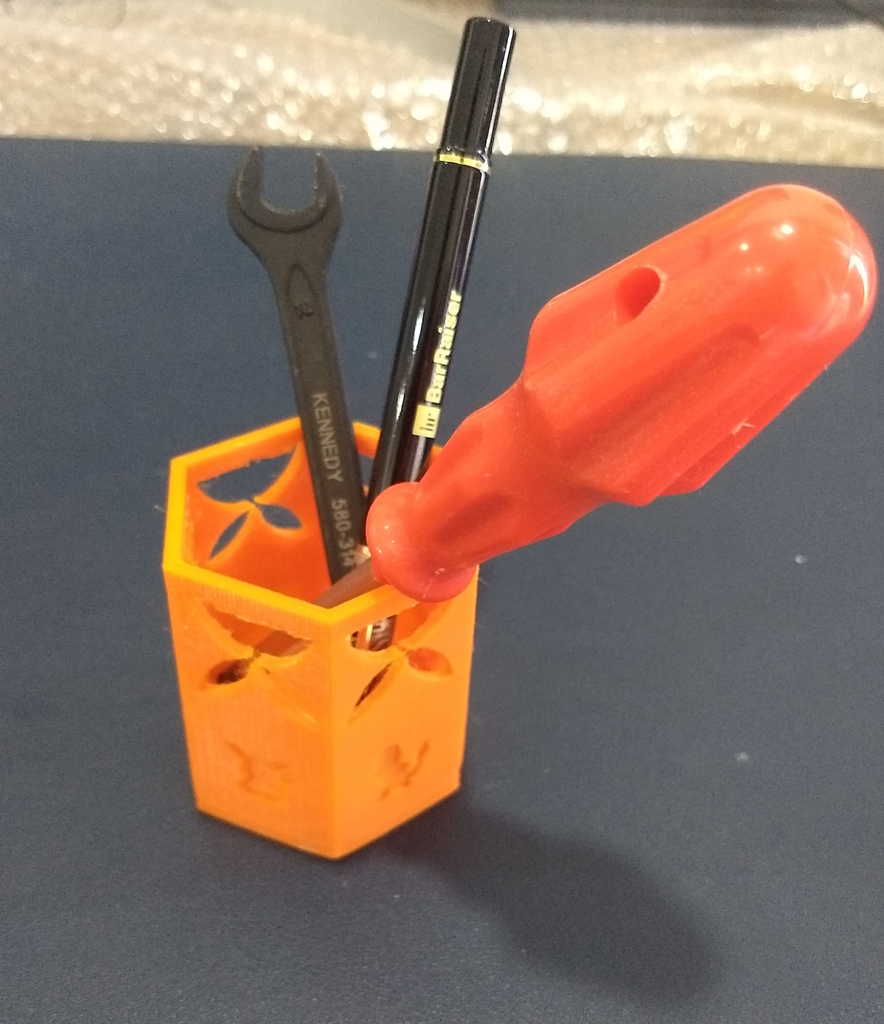 Pen holder by Raj | Download free STL model | Printables.com