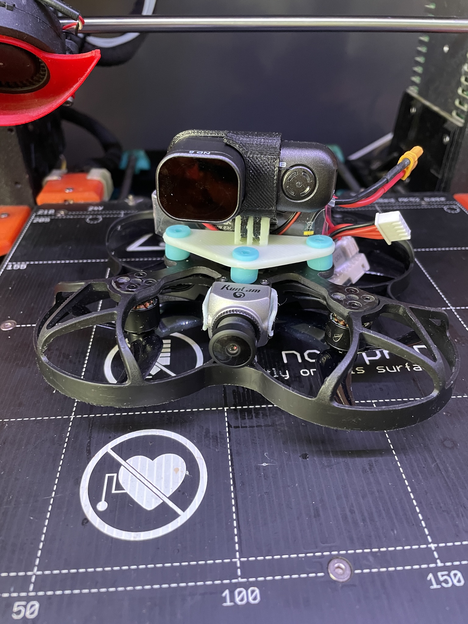Runcam Thumb Pro 4k mount for betaFPV 95x v2 von Rey | Kostenloses STL ...