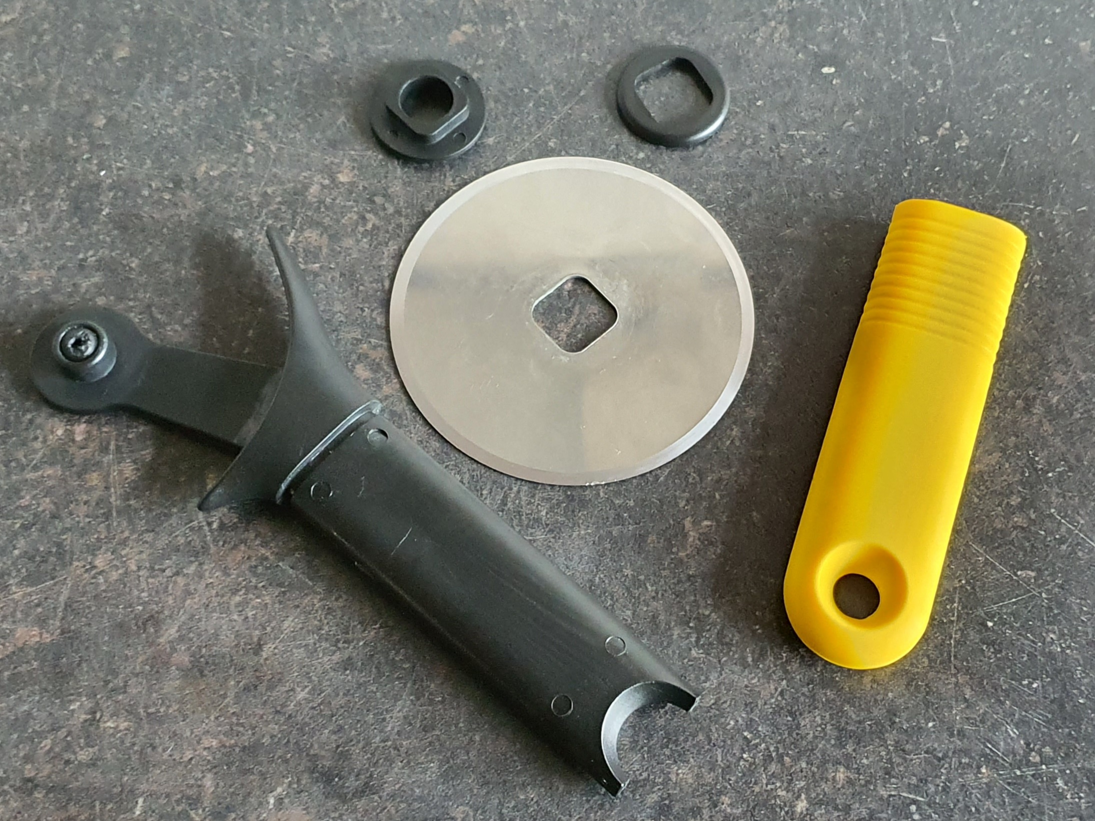 Pizza Cutter Replacement Parts by DasMia | Download free STL model ...