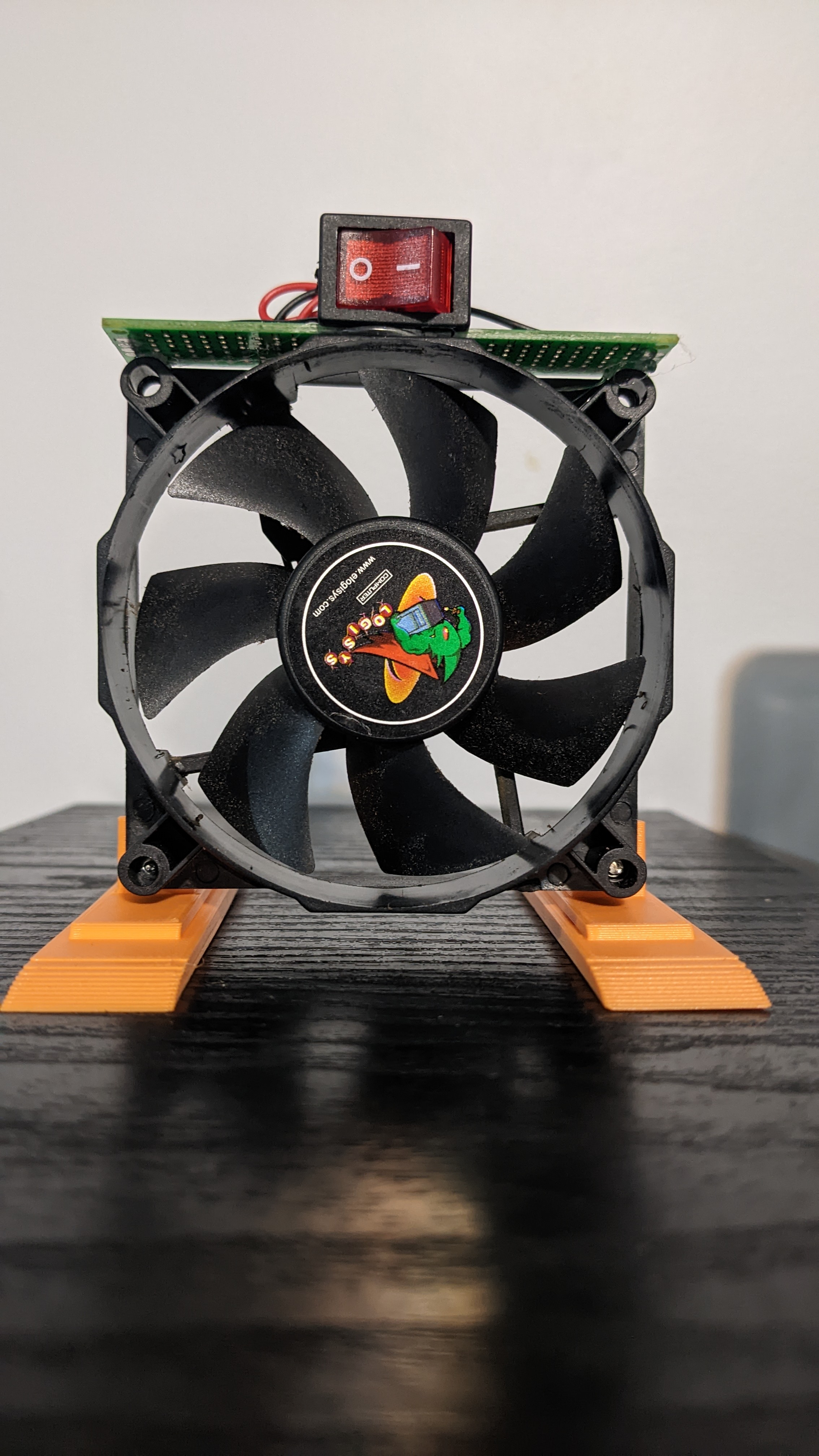PC Fan Vertical Stand Foot by Volard | Download free STL model ...