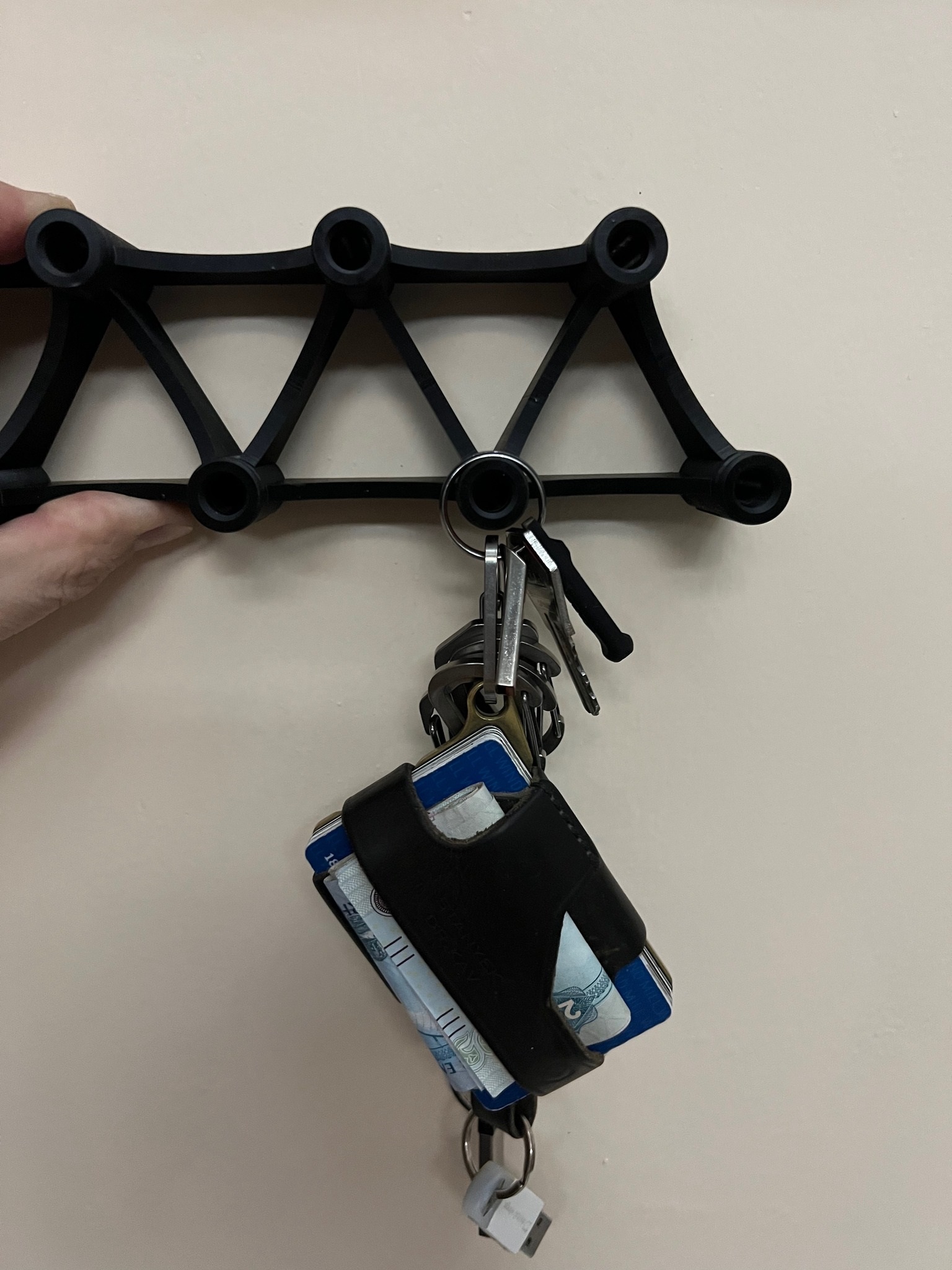 Modular wall-mounted key hanger by Stanyek | Download free STL model ...