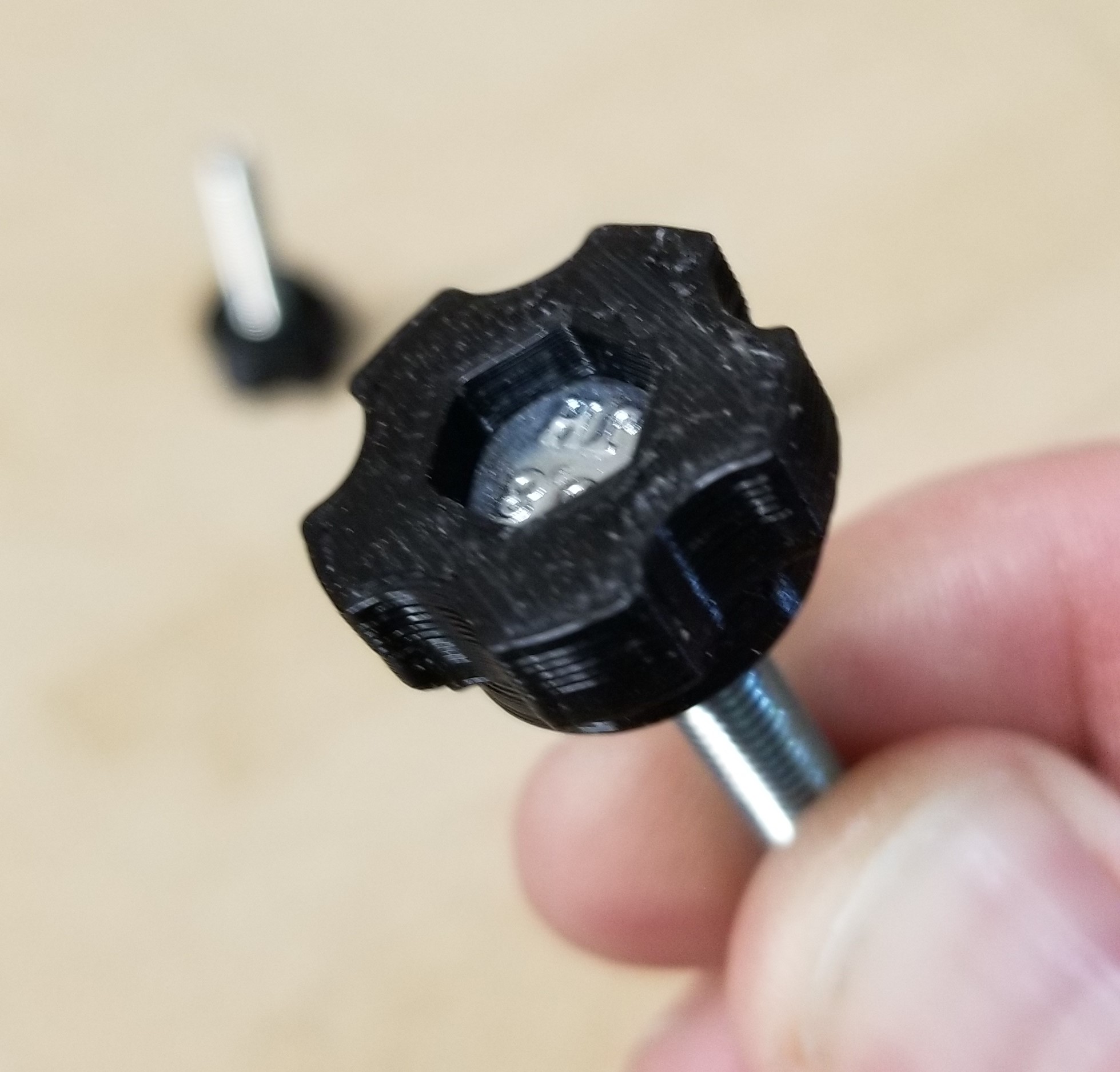 Knob for 5mm bolt by zmaykur | Download free STL model | Printables.com