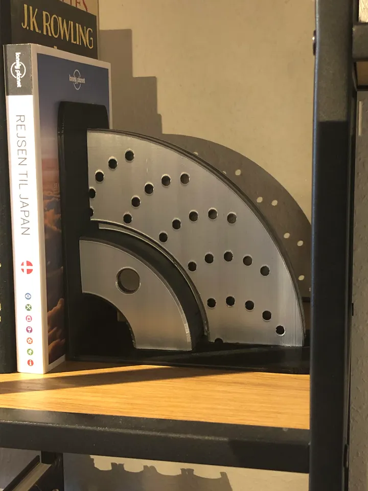 Brake Disc bookend by Lucas Frahm Feldtmose | Download free STL model ...